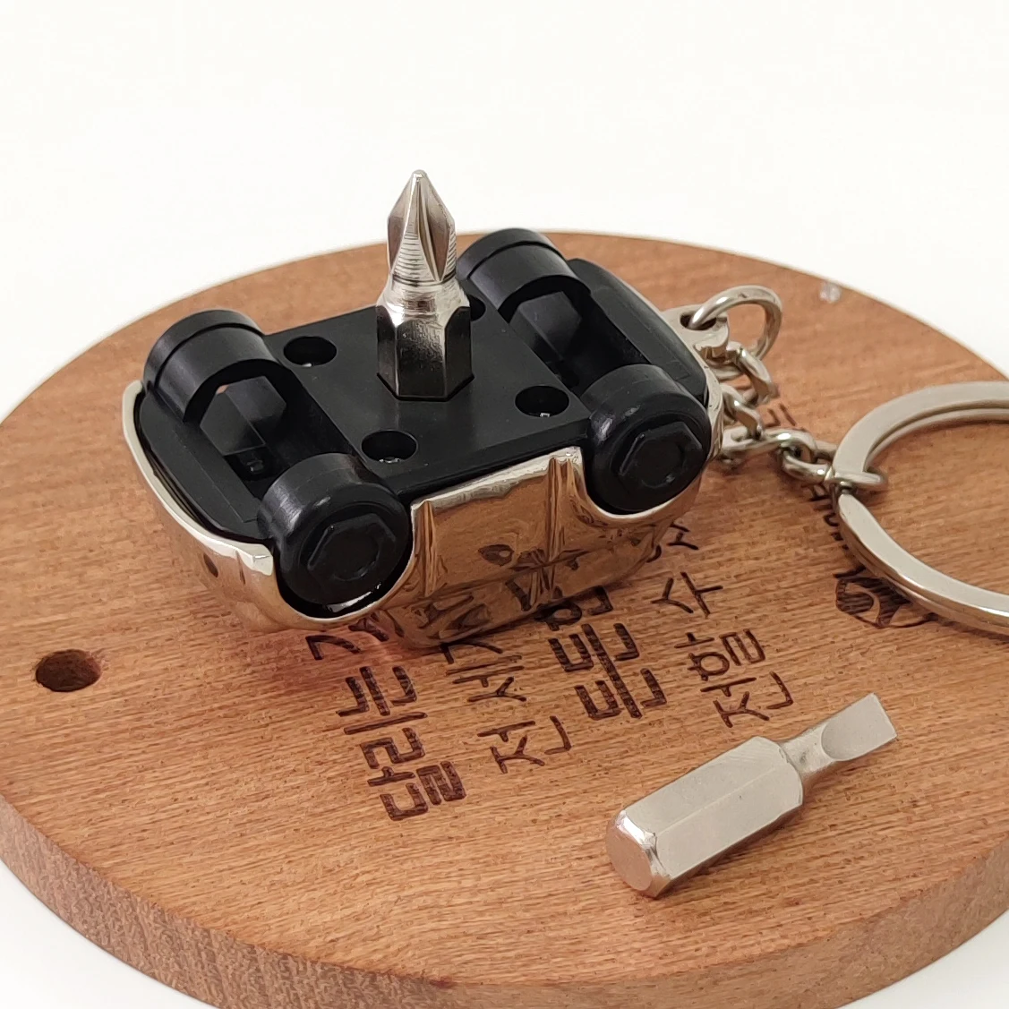 Custom Metal Car Body Gift Enamel Key Chain with Screwdriver ...