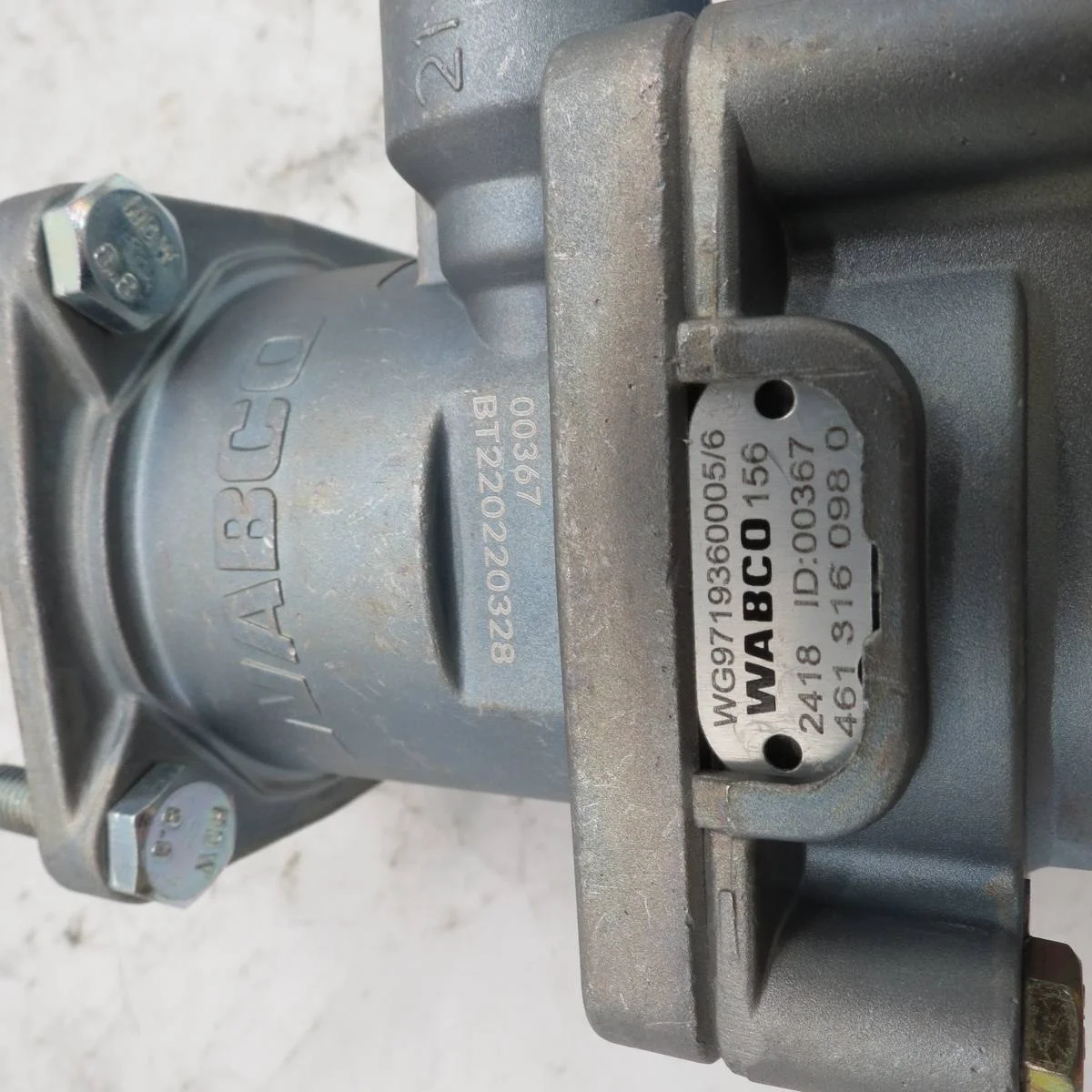 Sinotruk Howo Brake Master Valve For Trucks & Oem Available | Wholesale