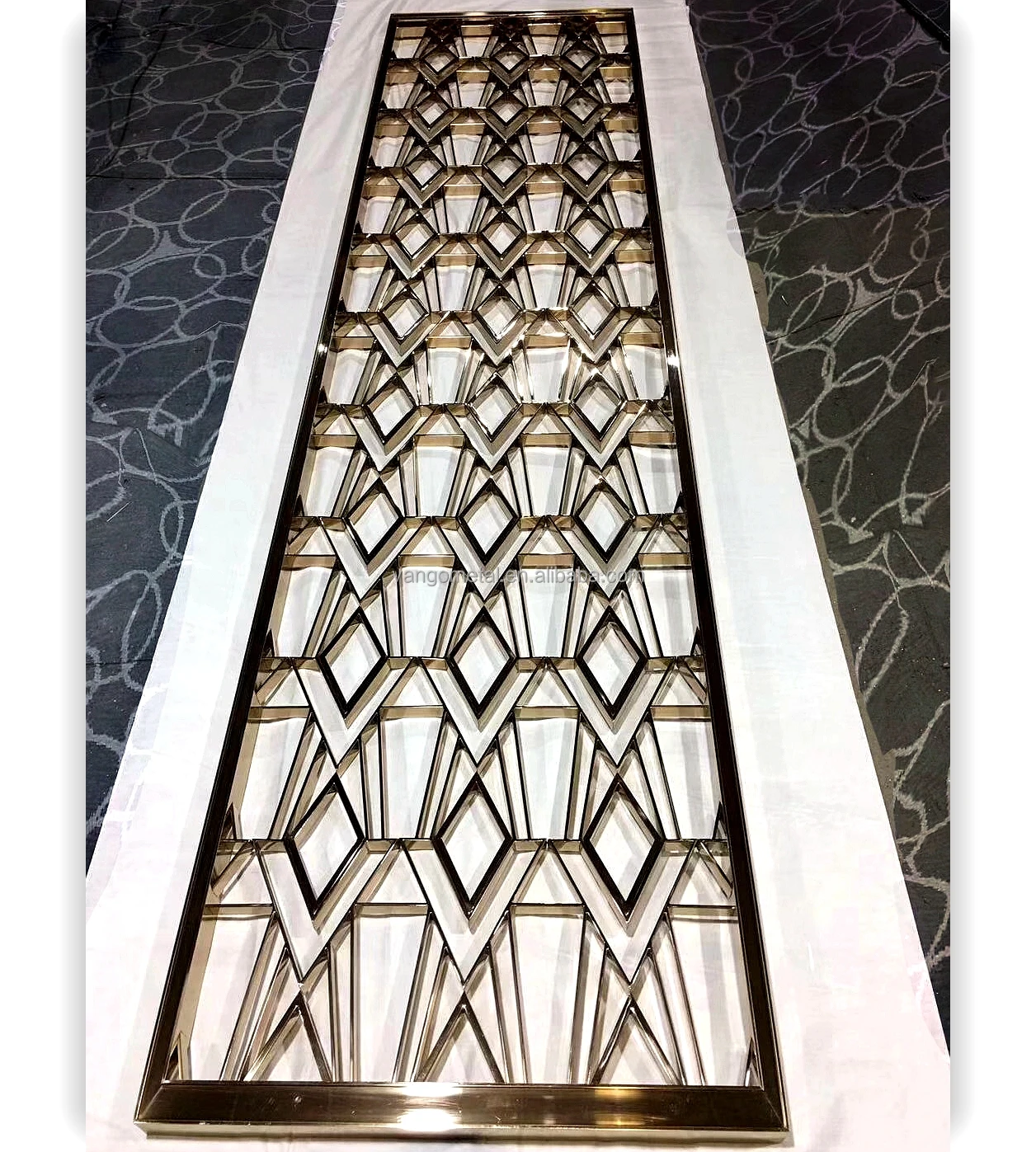 Stainless Steel Gold Partition Classic Room Partition For Stainless ...