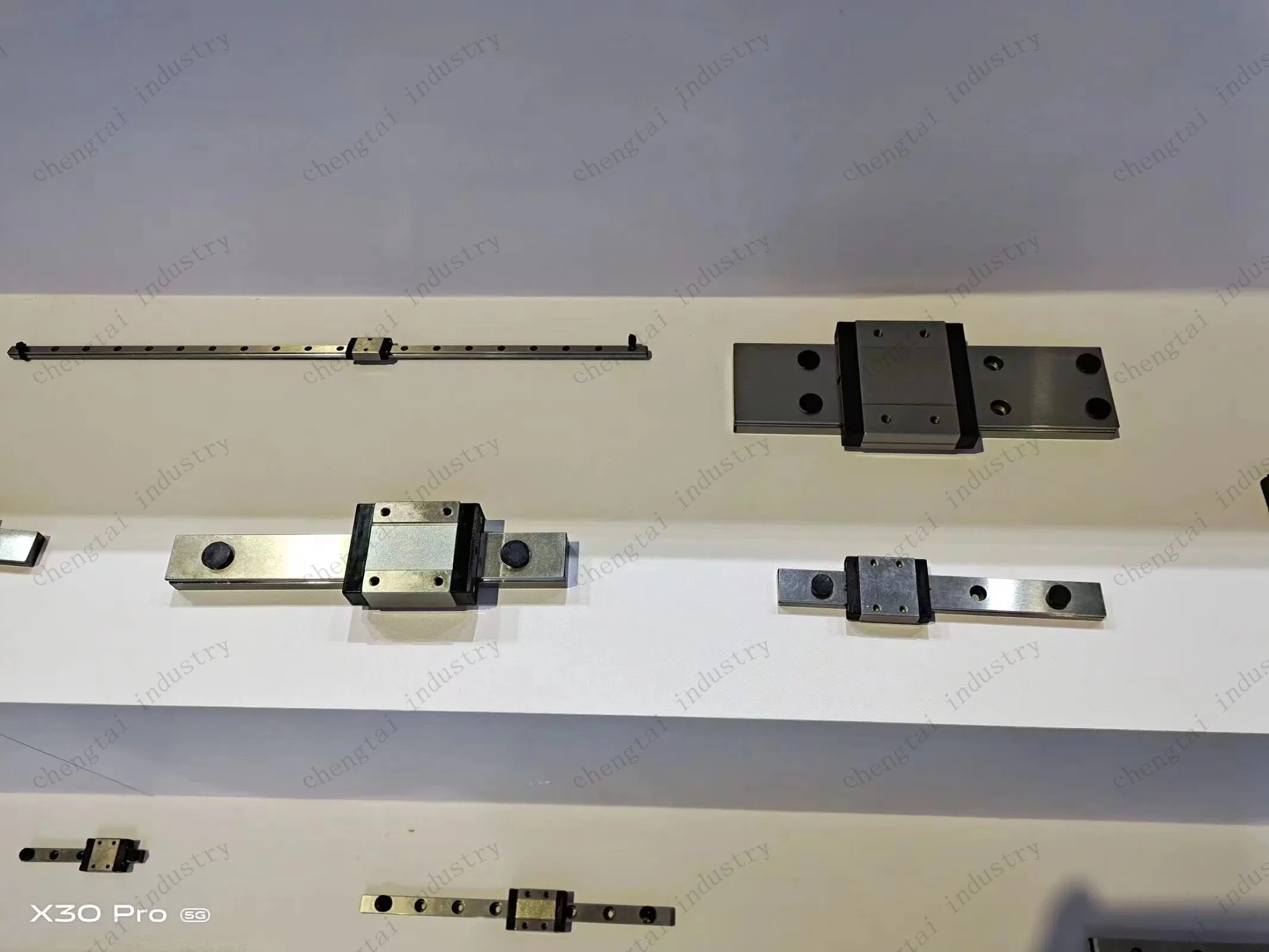 Stainless Steel and Anti Rust Linear Guide and Linear Rail With High ...
