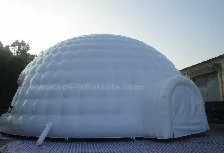 Customized 4m Diameter Inflatable Igloo Wedding Event Nightclub Bar ...