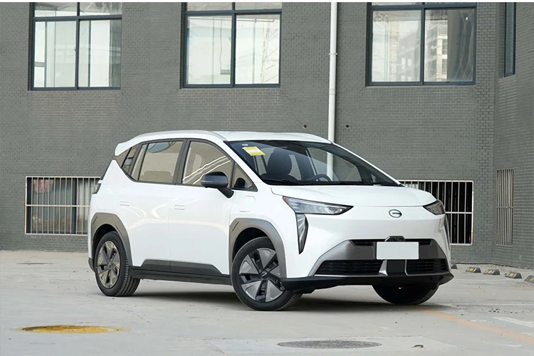 China New Electric Vehicles Gac Aion Y Plus 610km Endurance Mileage Compact Suv Pure Electric ...