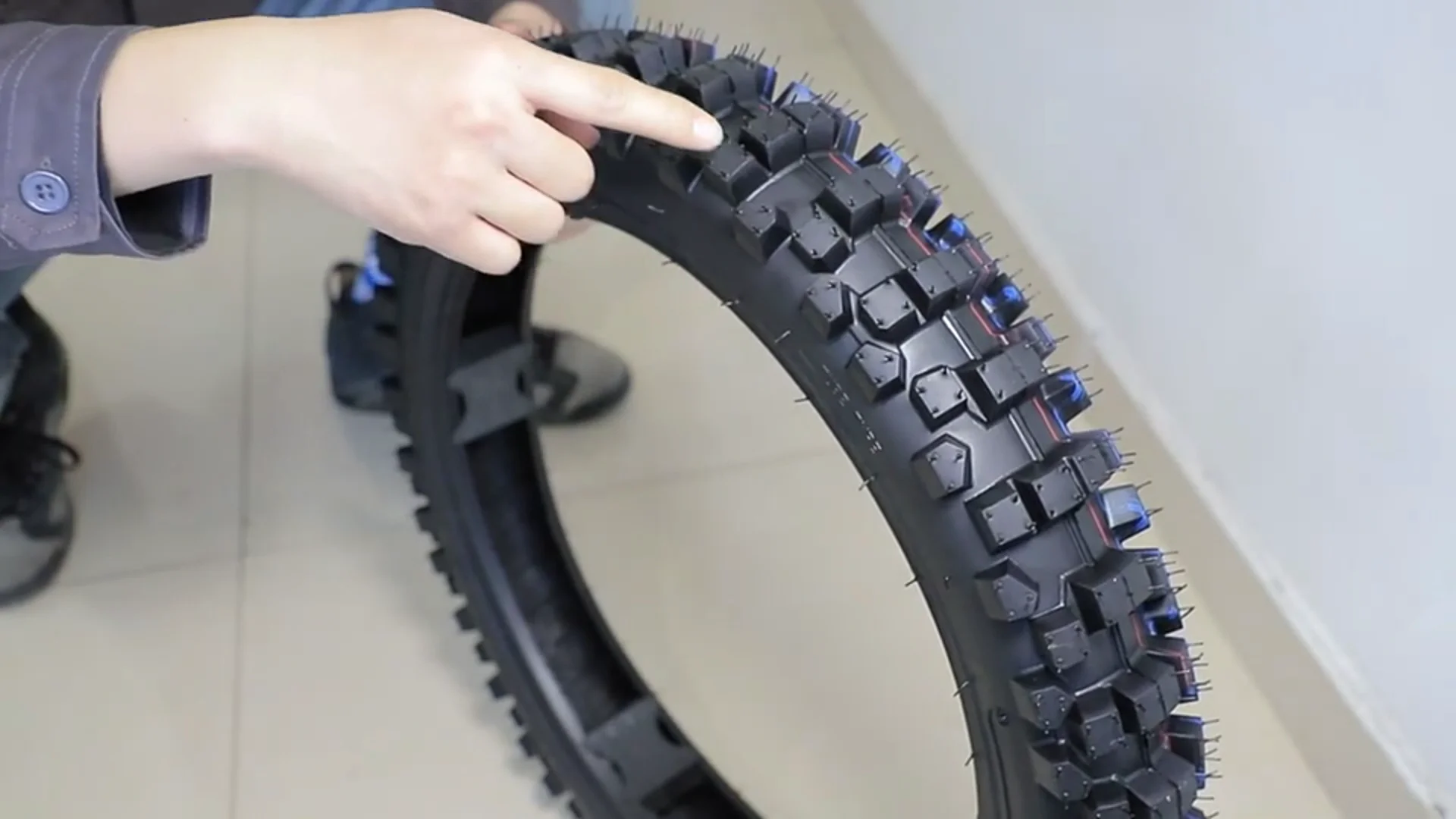 300x18 Motorcycle Tire 300-18 3.00 18 3.00-18 Tyres For Motorcycle ...