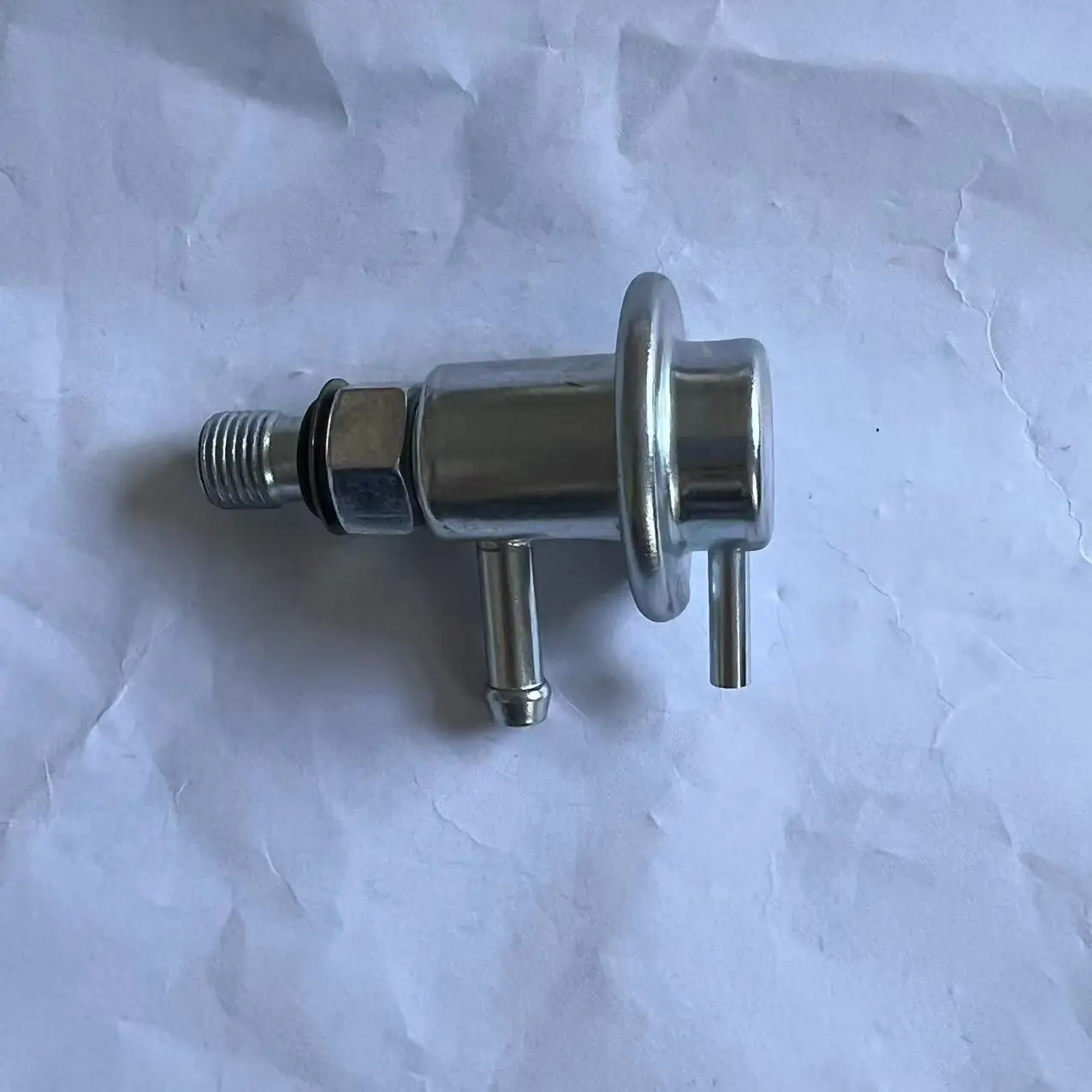Fuel Pressure Regulator for Lexus Honda - Reliable Performance
