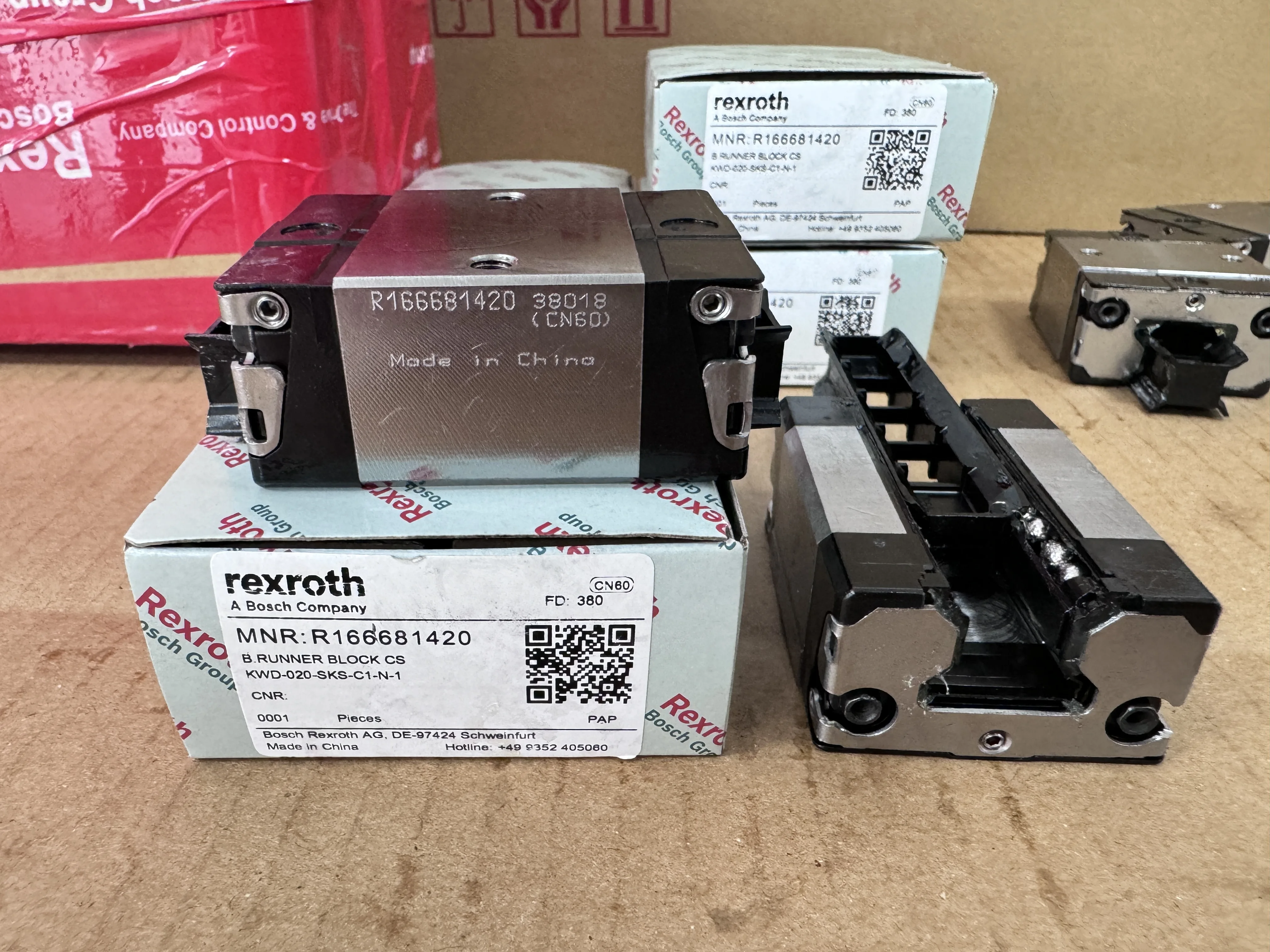 Original German Bosch Rexroth Linear Guides Rail R16668 R166681420 ...
