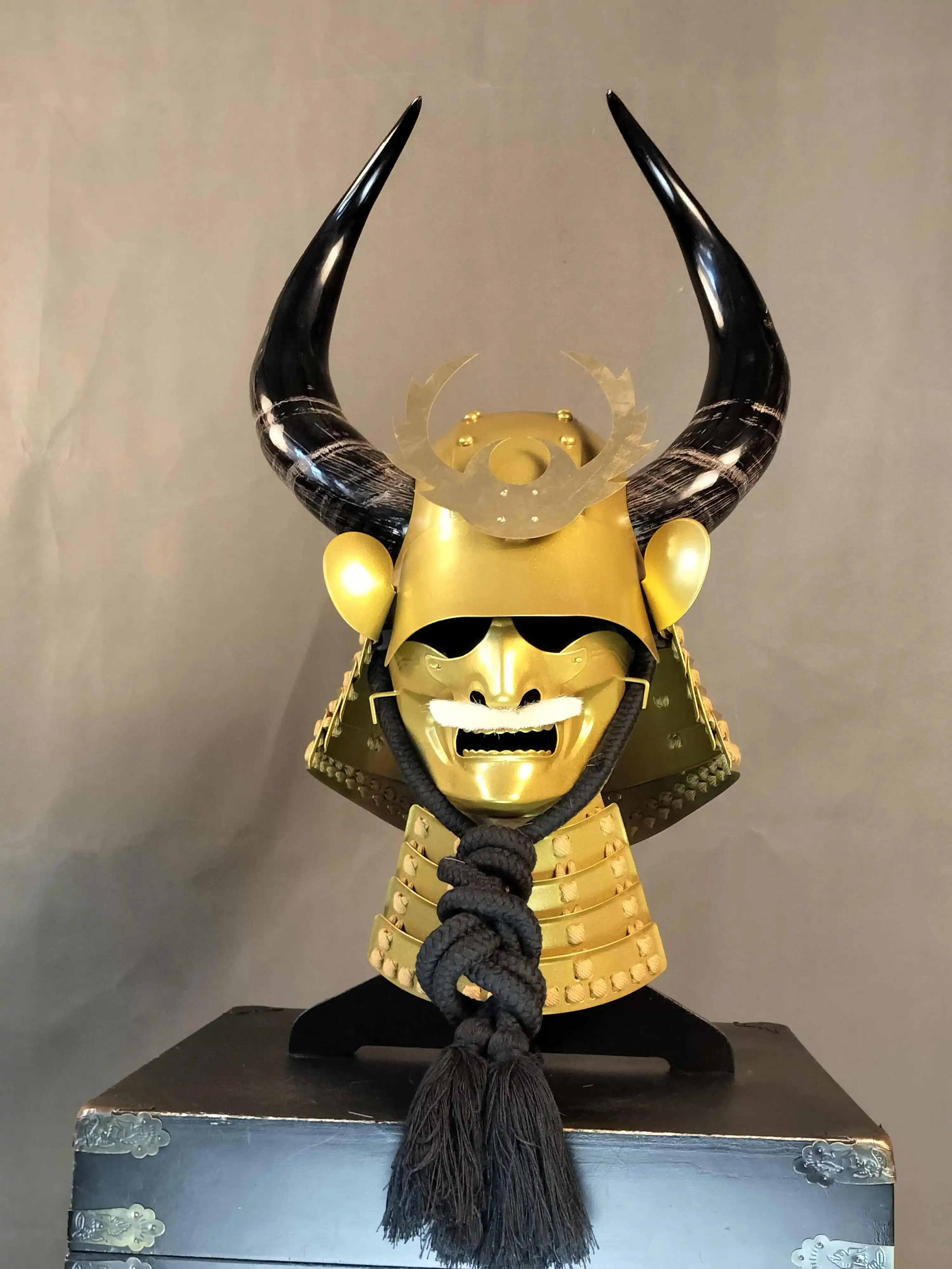 Japanese Traditional Samurai Armor for Children - Omodakaodoshi-Tousei ...