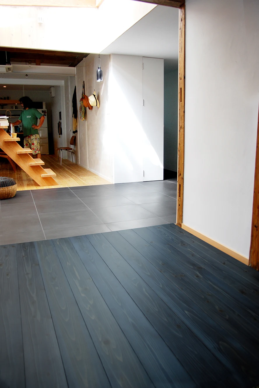 Traditionally-produced Indigo Engineered Tiles Laminate Flooring Wood ...