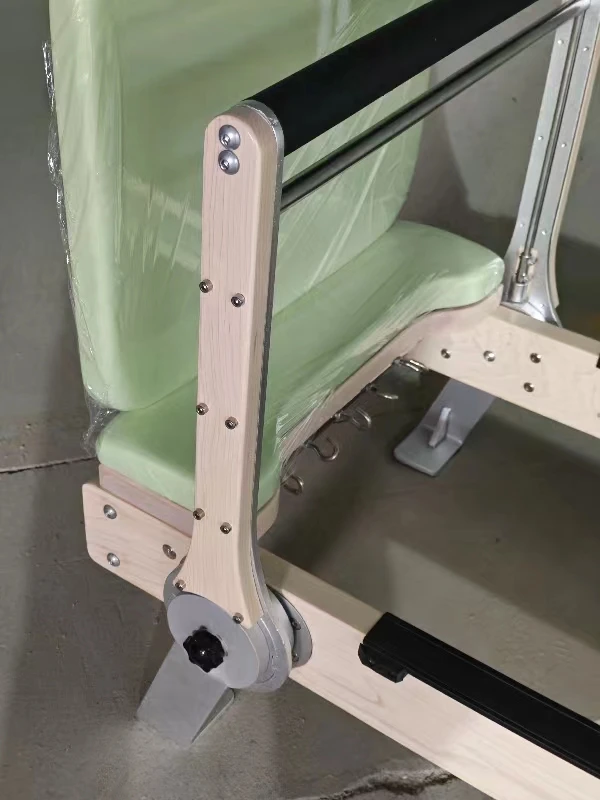 Folding Pilates Reformer Machine Maple Telescopic Pilates Reformer ...