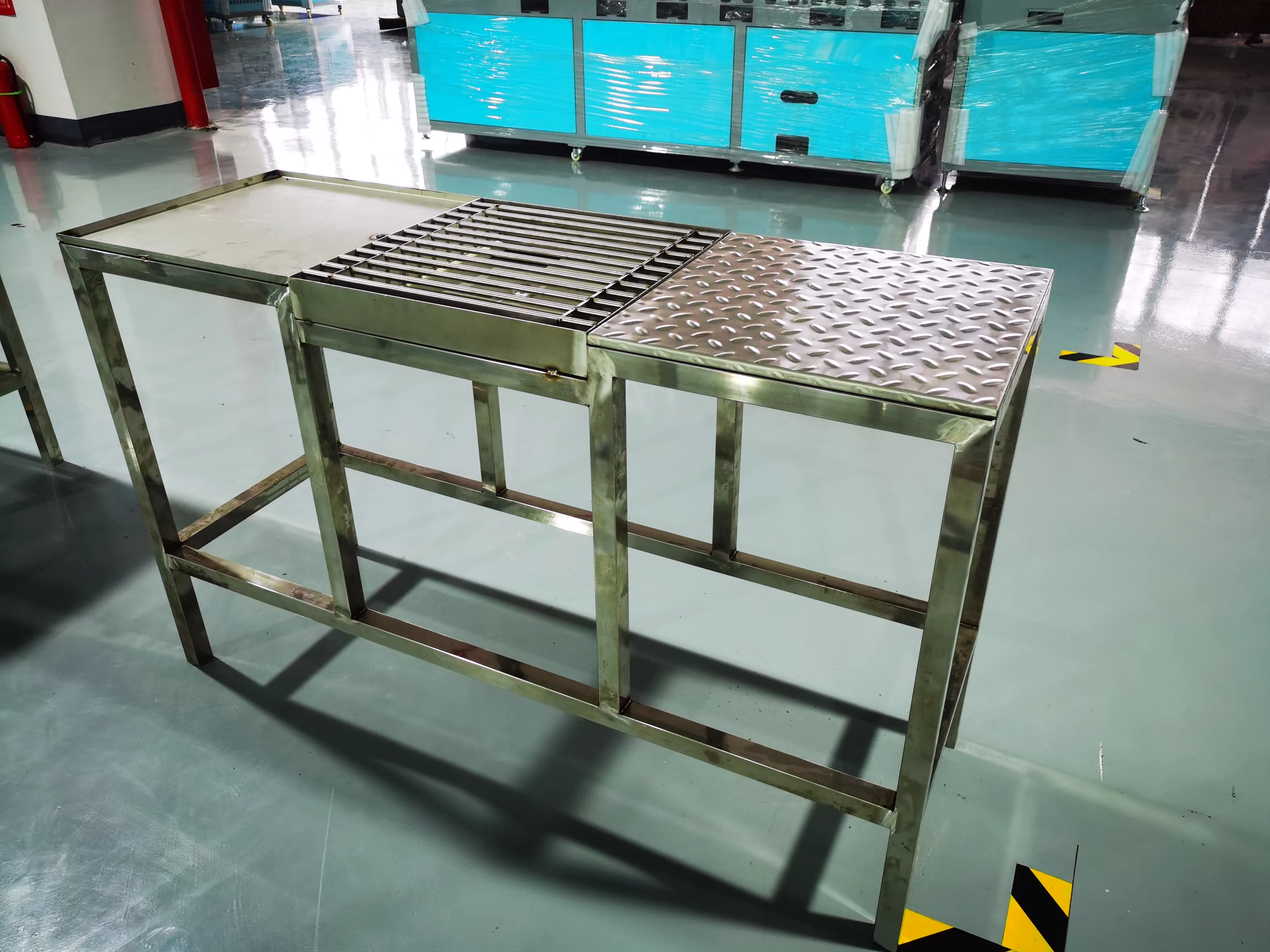 Cooling Table With Water Cycle For Cooling Metal Molds - Buy Cooling ...