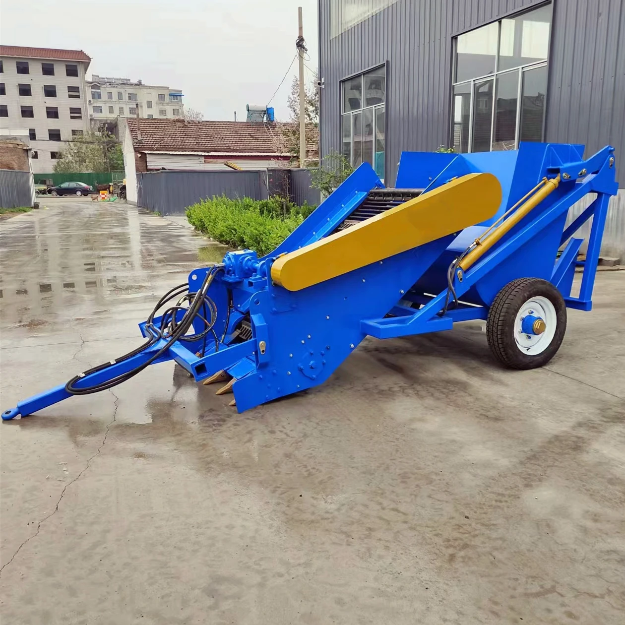 Agricultural Tractor Mounted Rock Picker - Efficient Stone Removal
