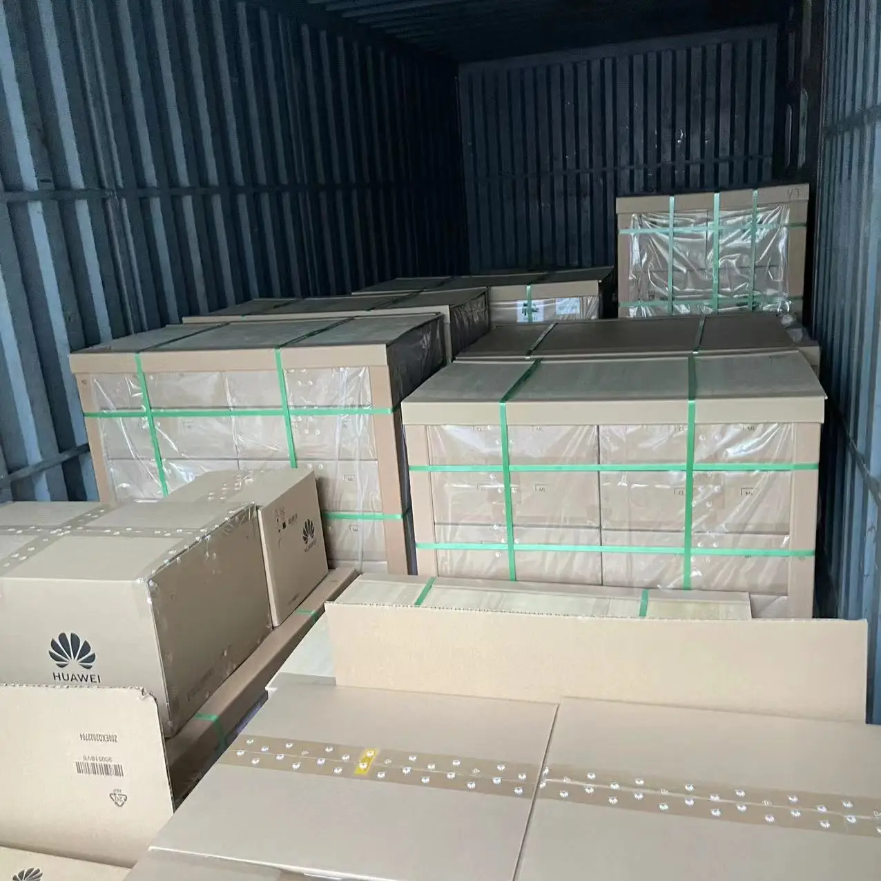 Optixtrans E6616 - Universal Cross Connect for 200 Gbit/s