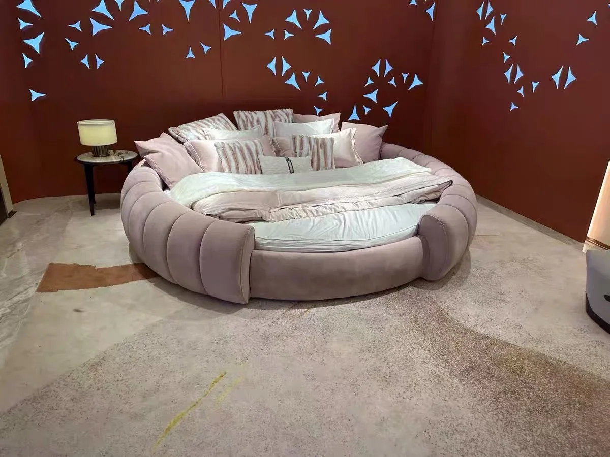 Italian Light Luxury Round Bed Ins Puff Cream Breeze Deluxe