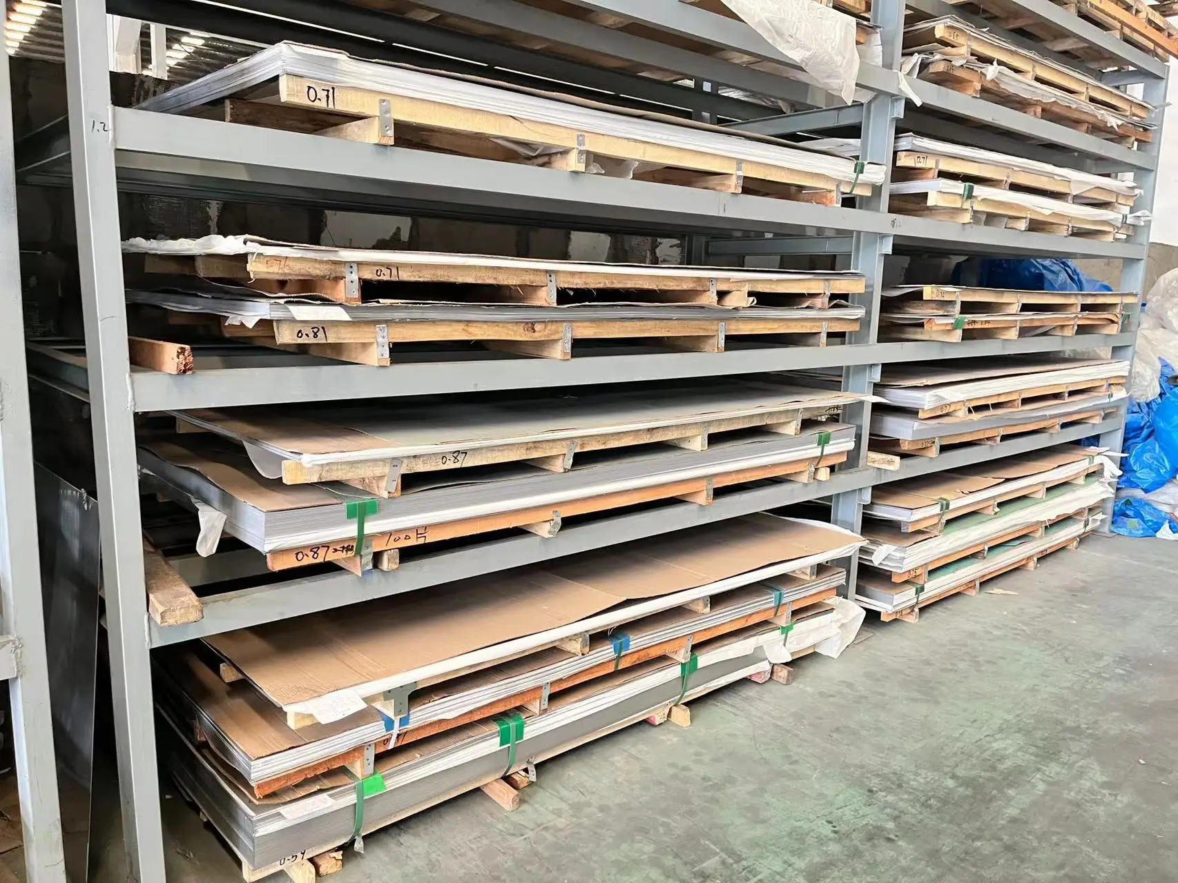 Stainless Steel 304 Perforated Mesh Sheet 304 Stainless Steel ...