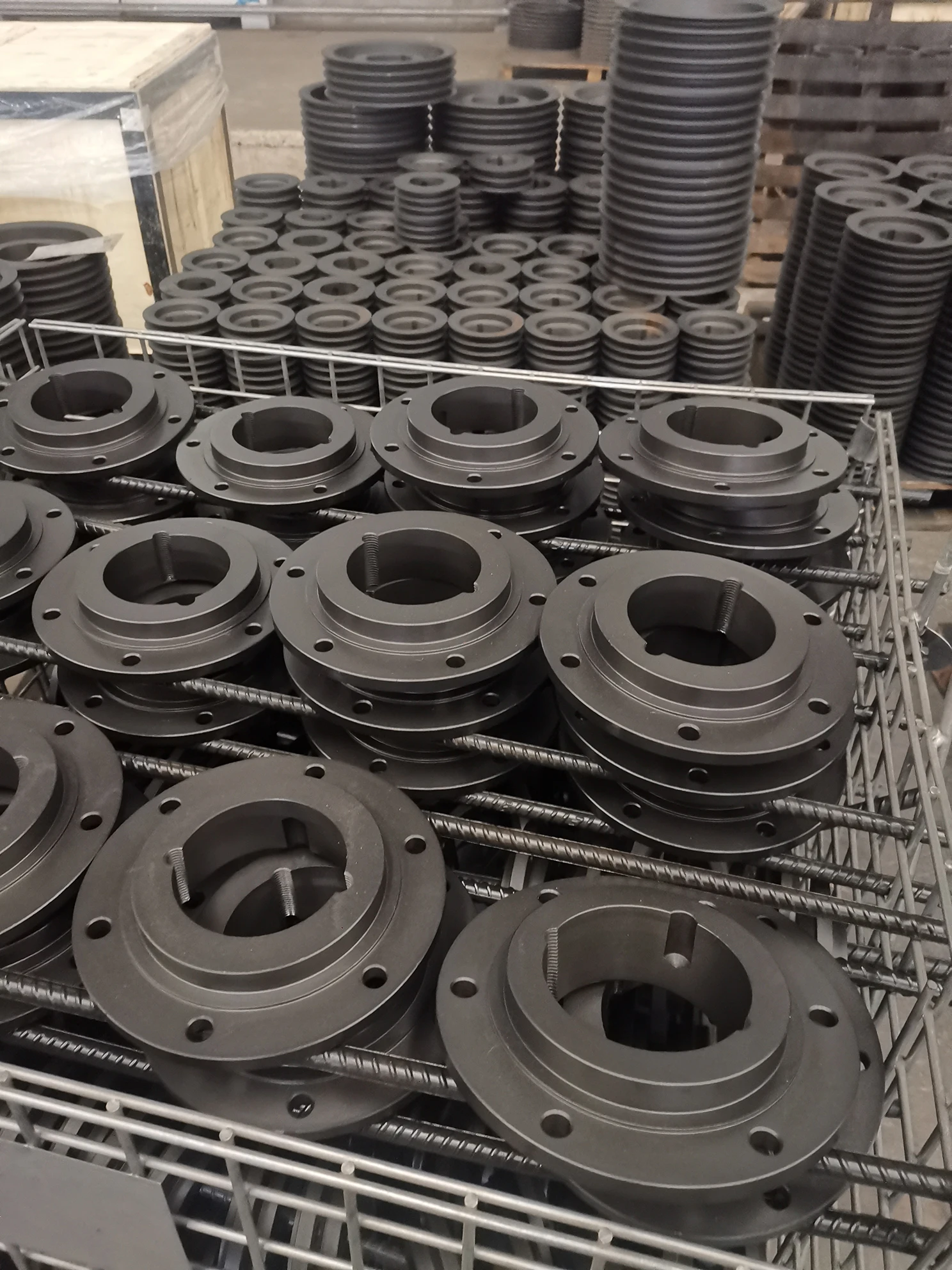 Customized Standard Size Bf12 Bf20 Bf25 Screw-on Hub Bolt On Hub Taper ...