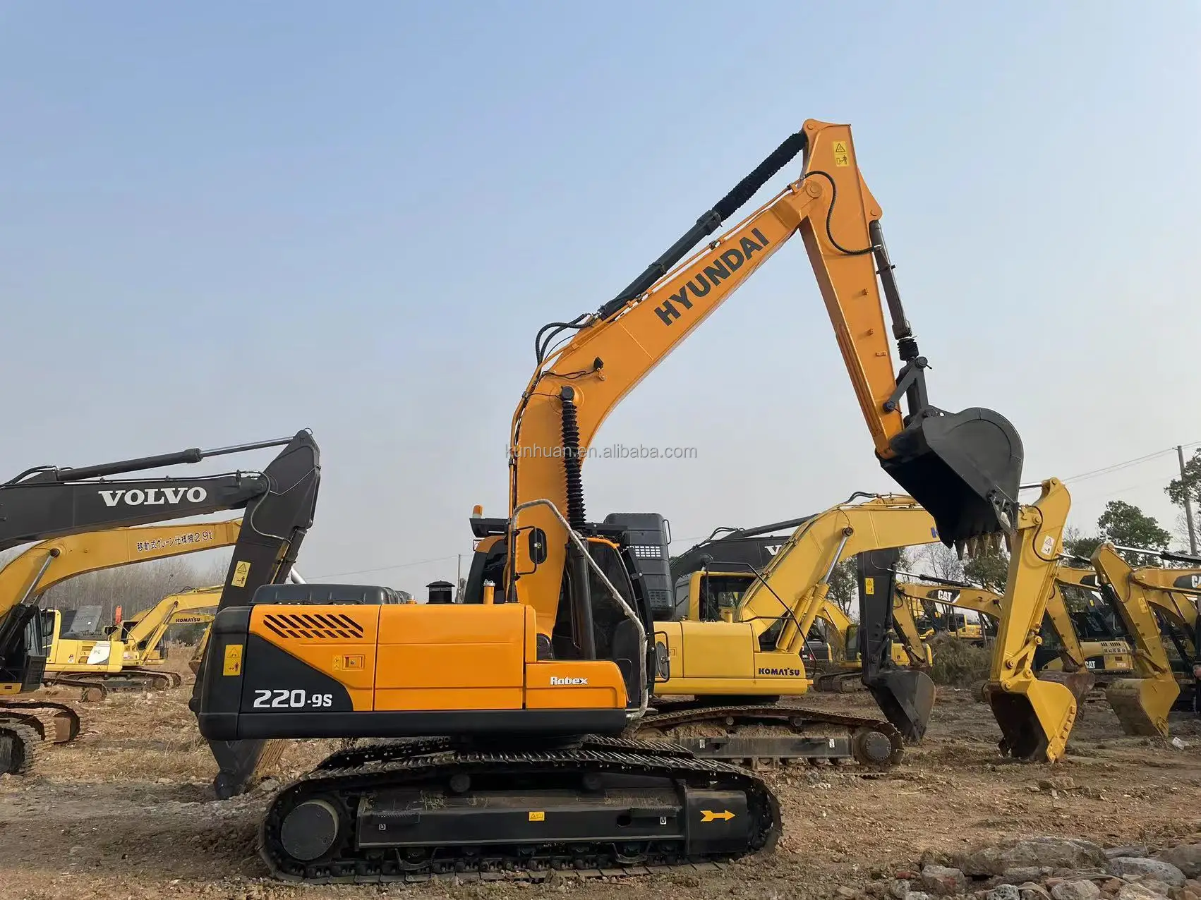 Good Machine Used Hyundai 220lc-9s Digger Excavator Secondhand ...