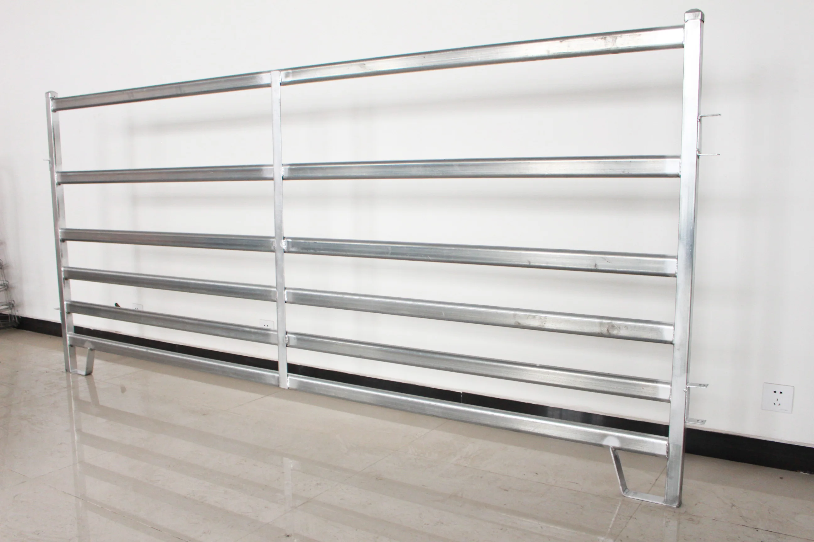 Portable Galvanized Stockyard Cattle Feeder Panels 20 Foot Cattle ...