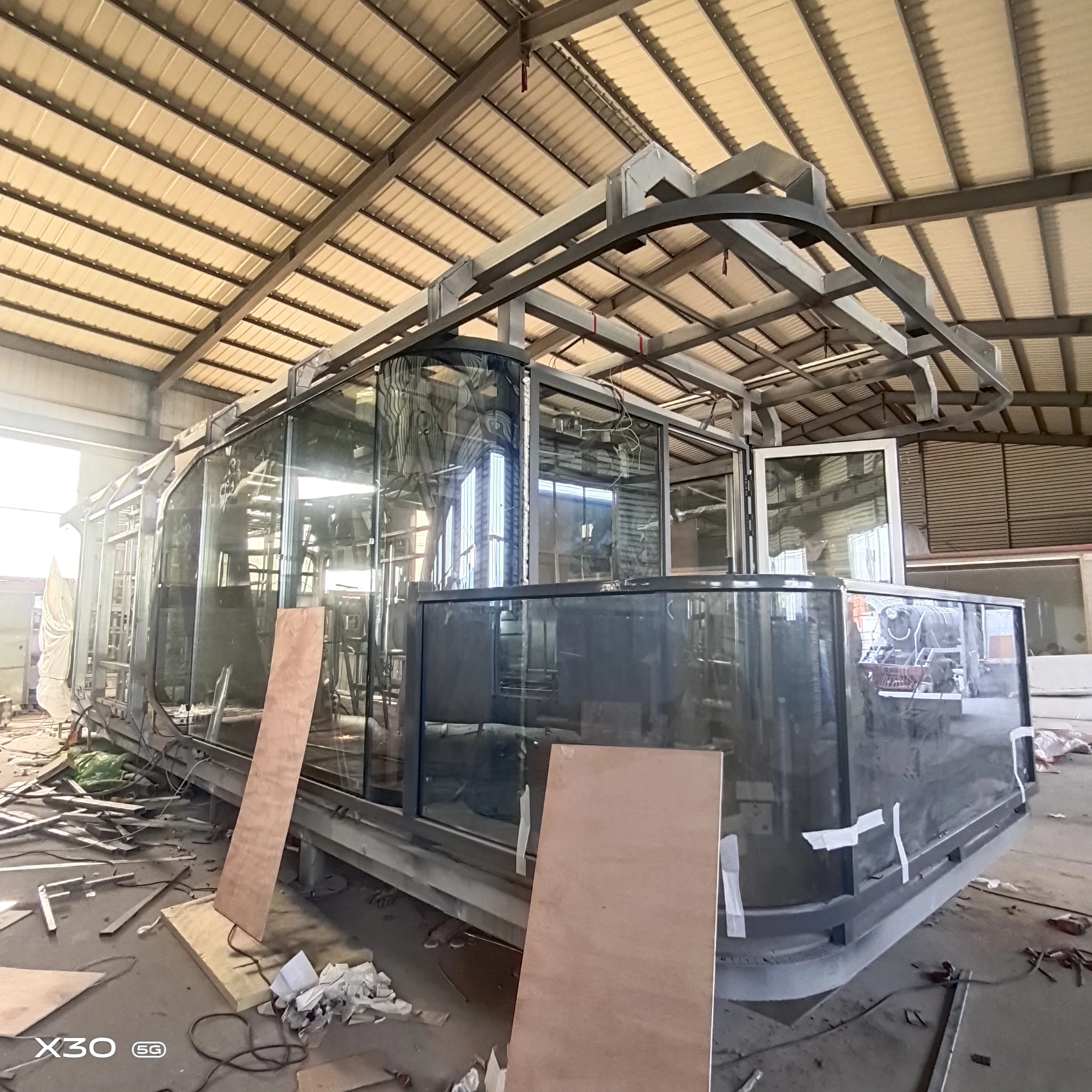 Chinese Prefabricated Modular Capsule House for Camping