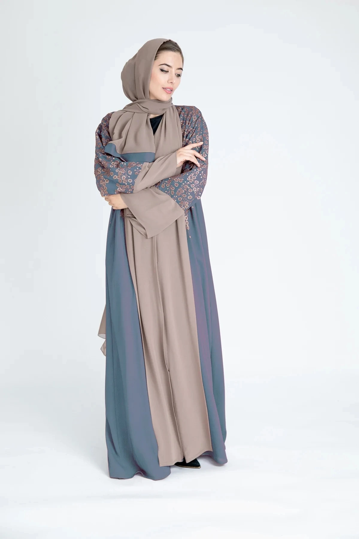 Shop Latest Abaya Designs Wholesale in UK - Lanna Abaya