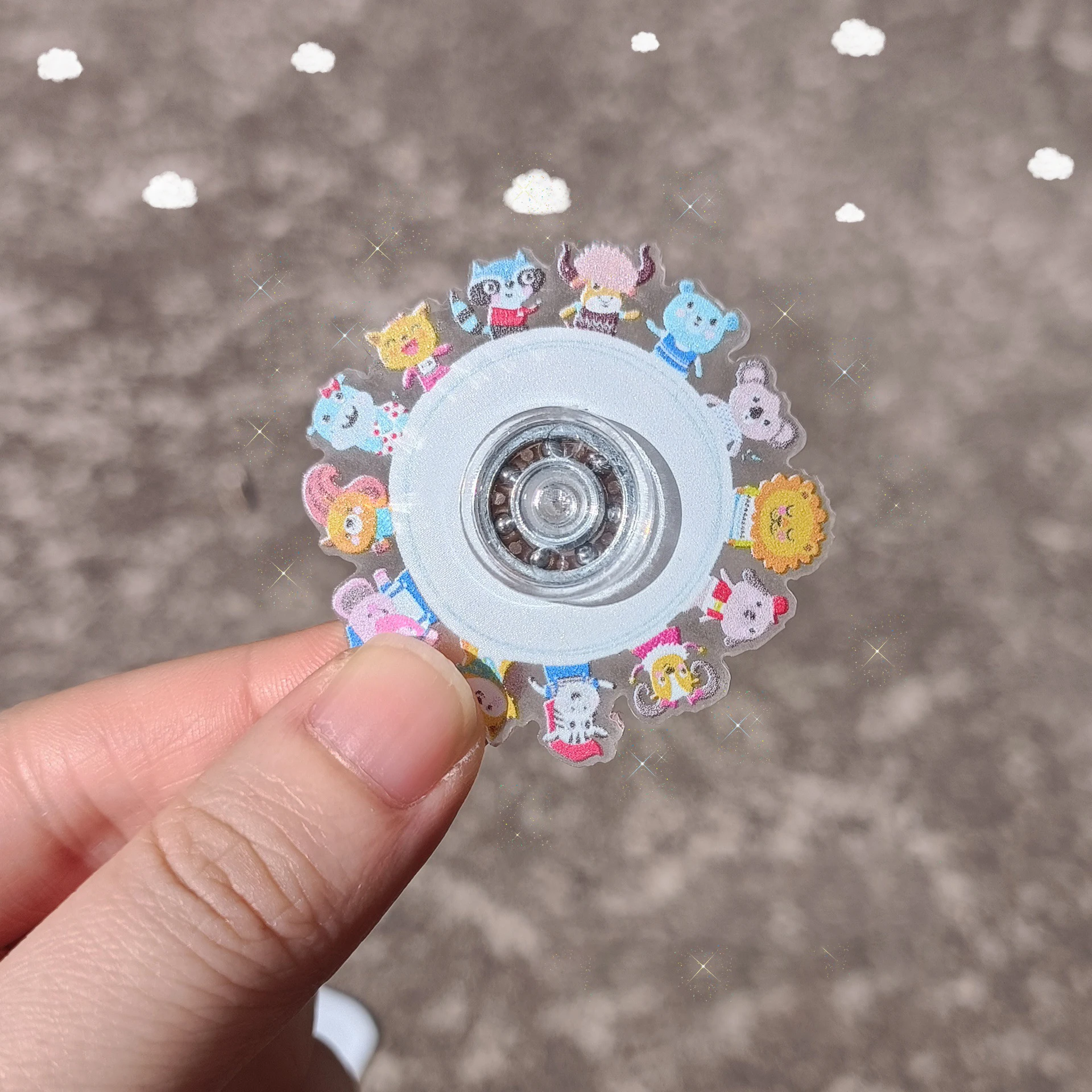 New Creative Spinning Fidget Spinner Stress Relief Toy Hand in Hand ...
