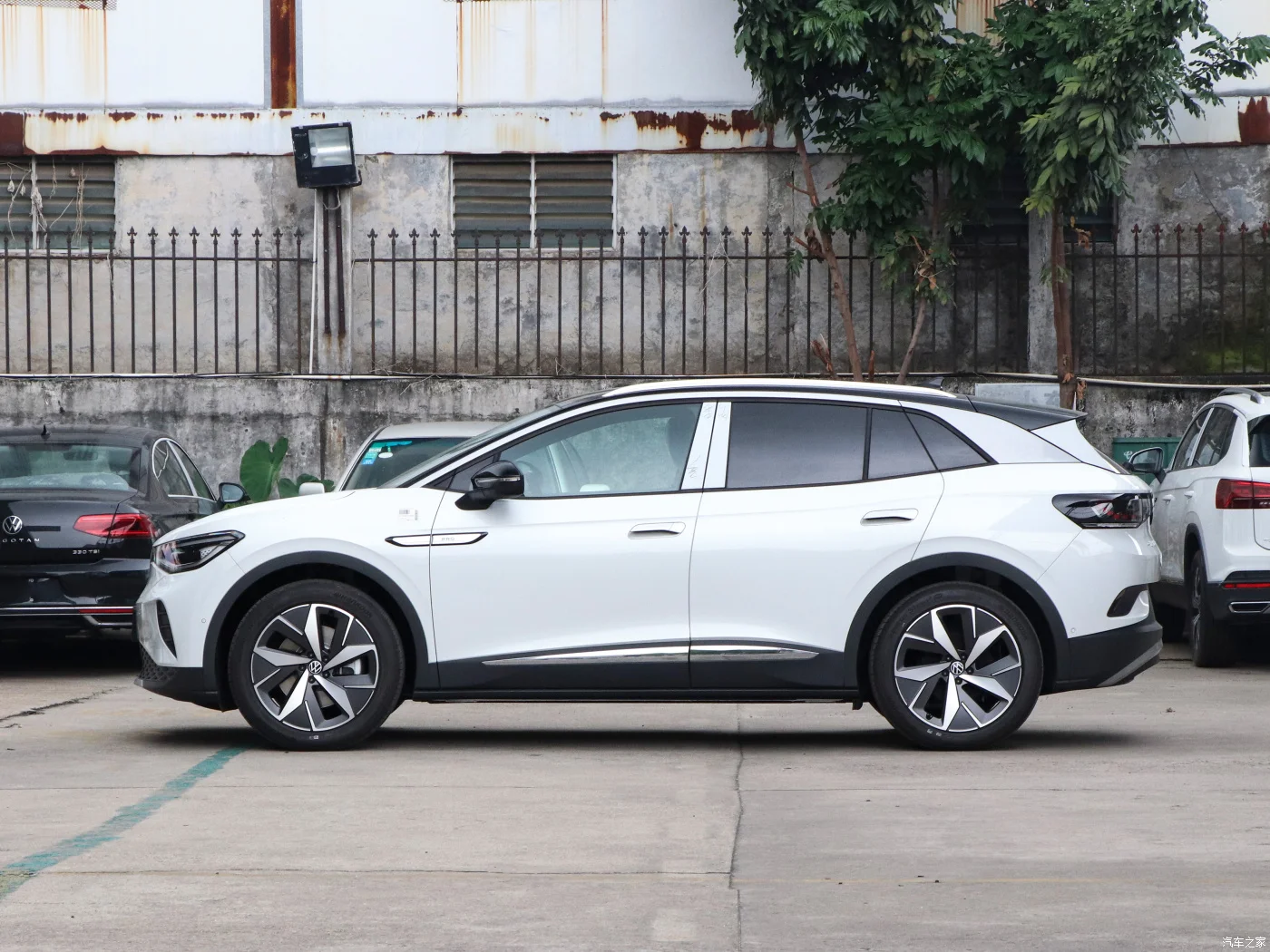 Wholesale 5 Seats 600km Range 204hp Rwd Hight Speed Electric Car Suv ...