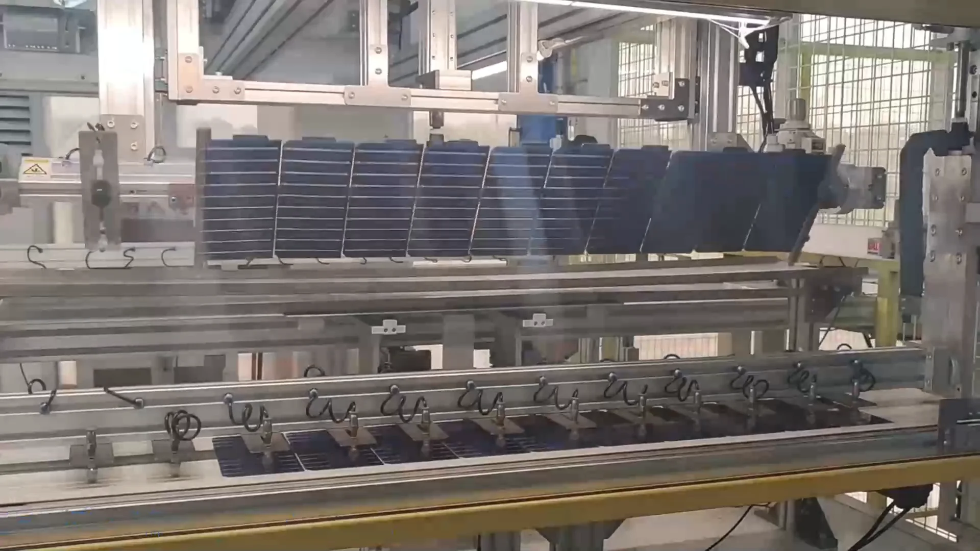 Jingsun High Power 1000w 710w 705w 700w 695w 690w Half Cell Mono Pv ...