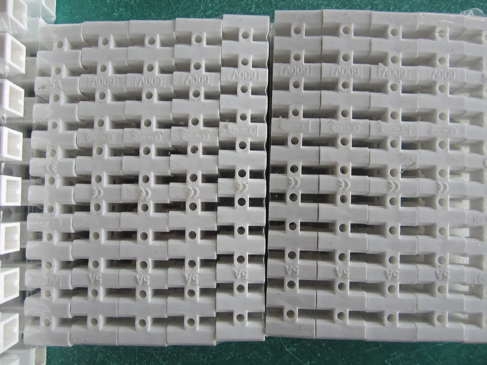 PA PP PE Electrical Terminal Blocks Electric Plastic Terminals| Alibaba.com