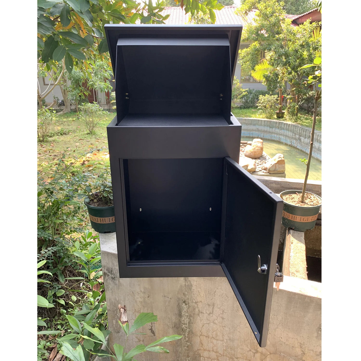 Smart Metal Waterproof Mailbox Outdoor Standing Style Delivery Parcel ...