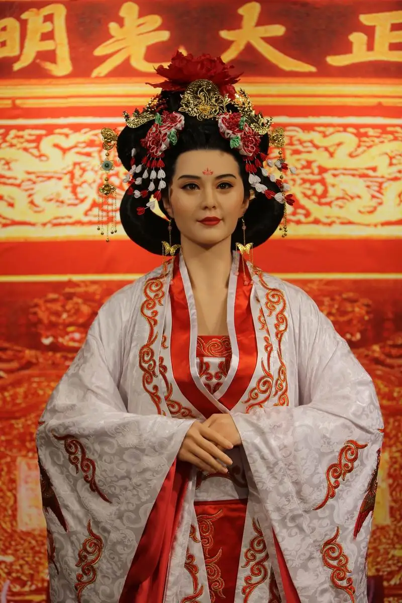 Ancient Beauty Lifelize Wax Figure - Handmade Resin Sculpture