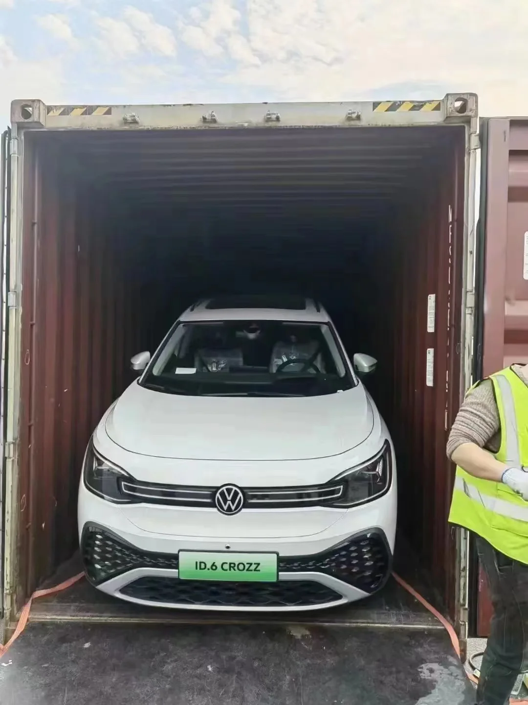 2024 New Electric Vehicle 4wd Fuel Vehicle Toyota Hongqi Eqm5 Ehs9 Hot Selling China Car Cheap ...