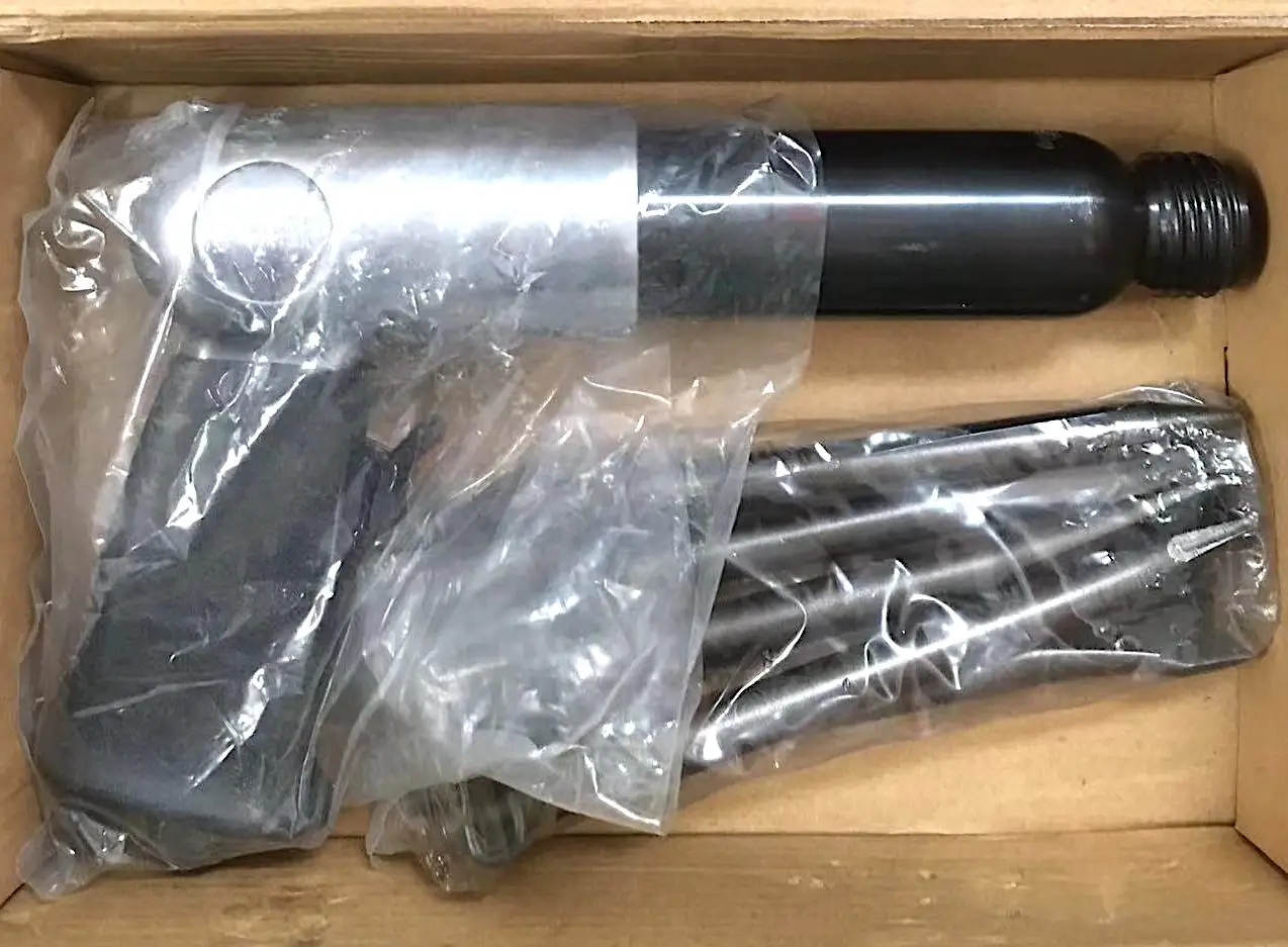 TY61220 Air Long Barrel Impact Hammer Set with 4 Bit - 2,200 BPM