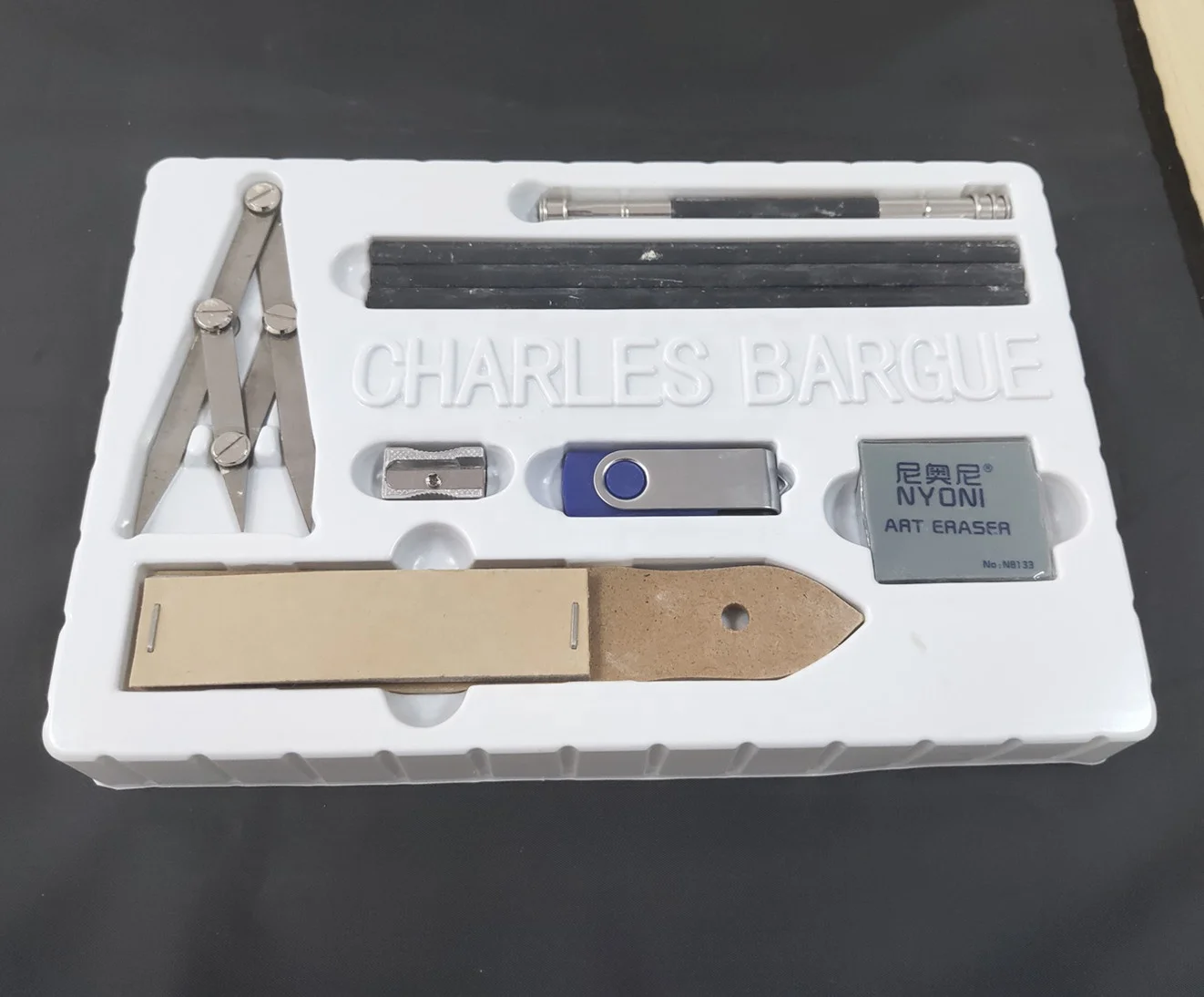 Custom PVC Clamshell for Toy Packaging with Printed Insert