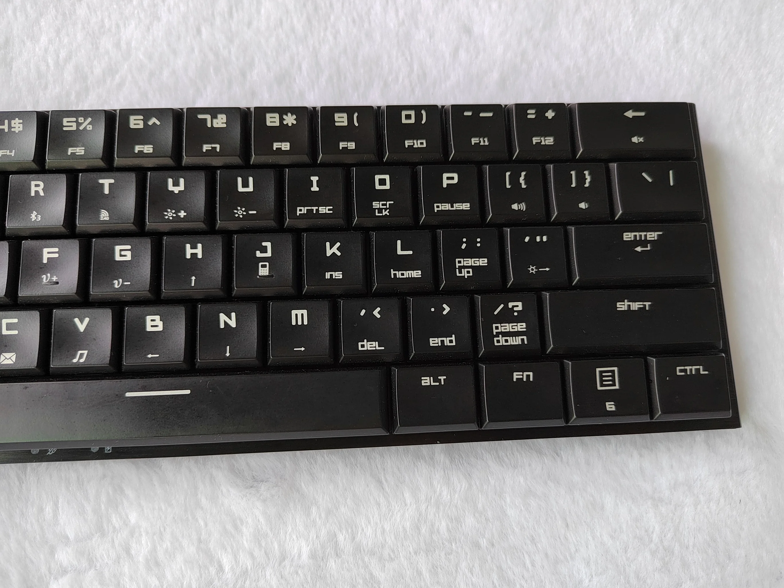 Low Profile MK28 RGB Light Mechanical Keyboard - 61 Keys, Tri-Mode ...