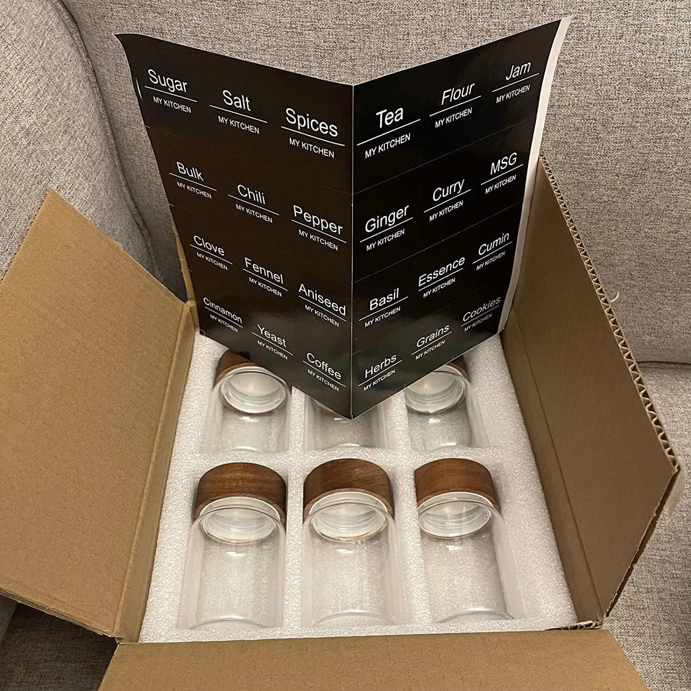 Thread Type Borosilicate Glass Storage Jars with Airtight Acacia Wooden Lid