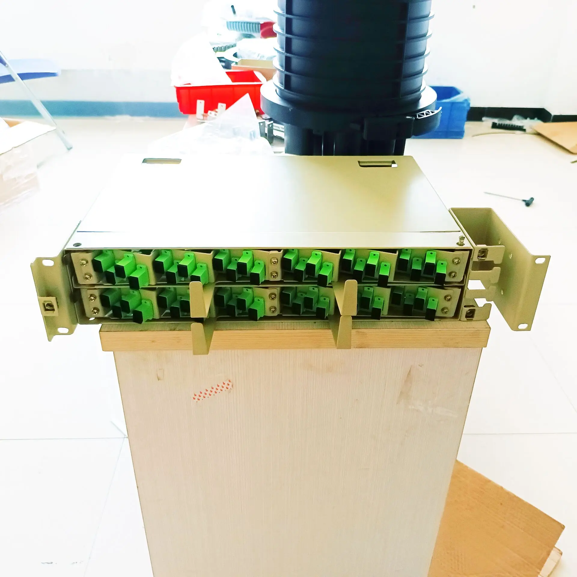 1U/2U 12f/24f/48f port Fiber Optic Patch Panel with Rotating Drawer ...