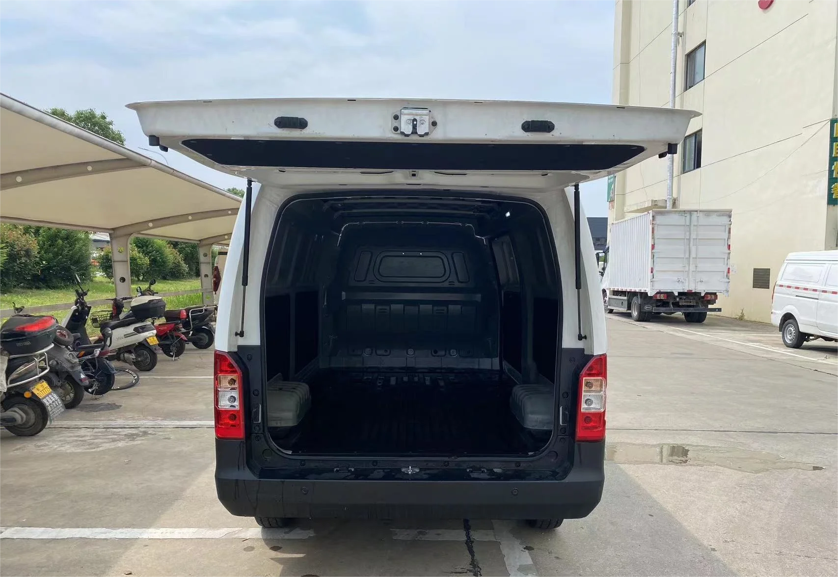 Super Shipment Version Factory Directly Sells Karry Finless Cargo Van ...