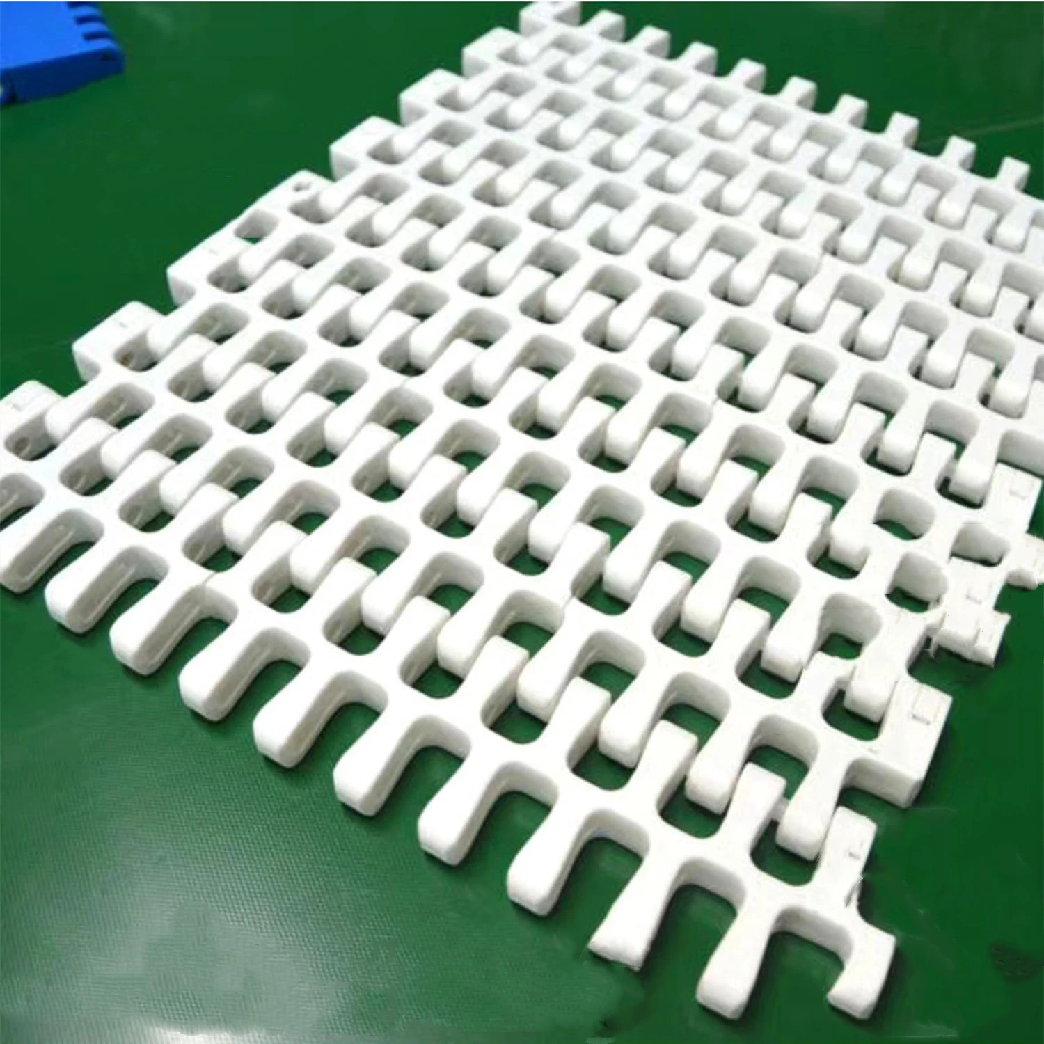 POM Flexible Modular Conveyor Chain - 300 RPM Plastic Belt