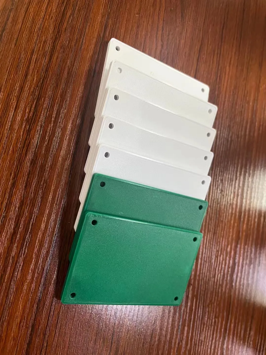 Uhf Pallet Rfid Pcb Tags On Metal Surface For Asset Inventory Warehouse ...