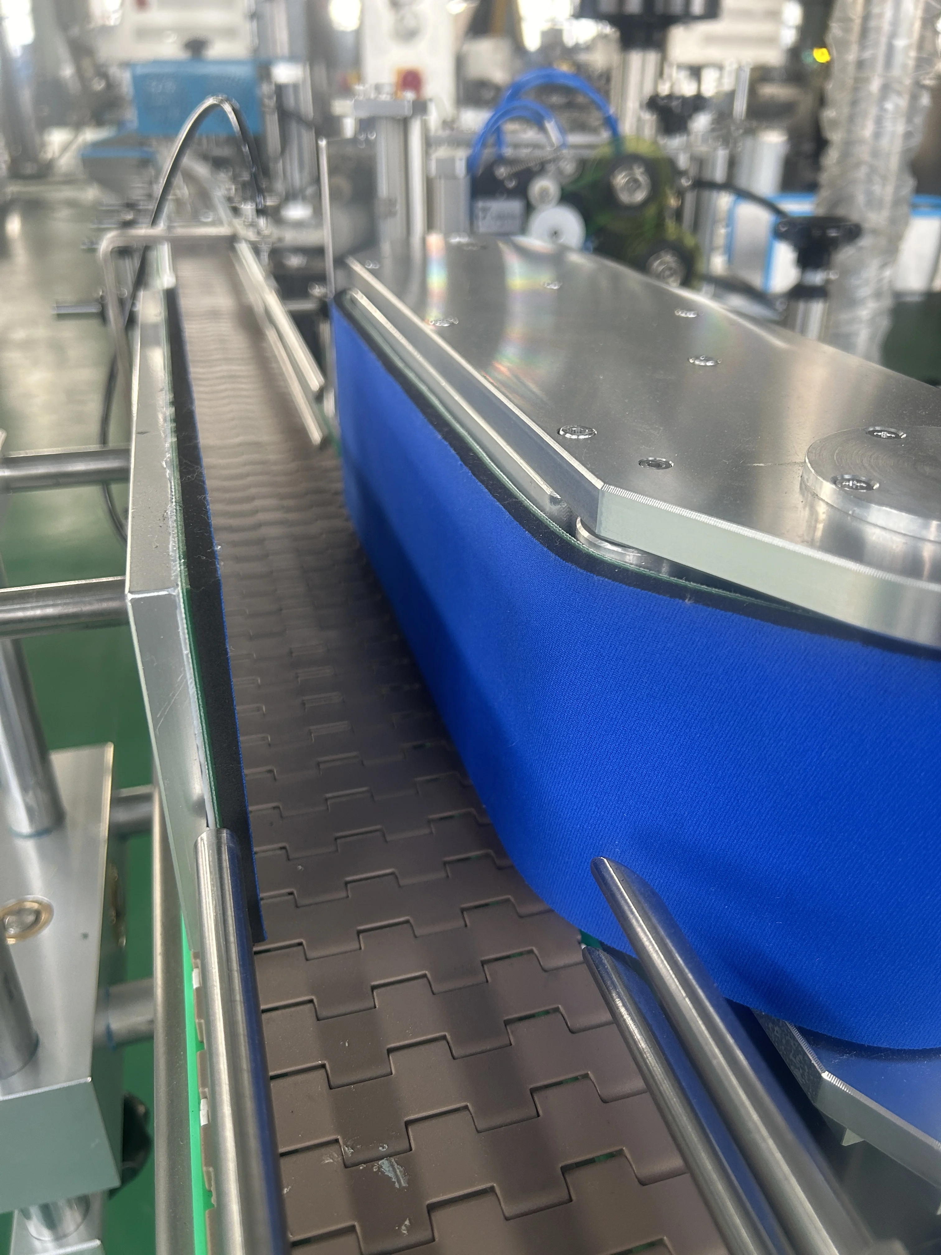 Factory Semi Automatic High Speed Stickers Flat Cardboard Box Labeling ...