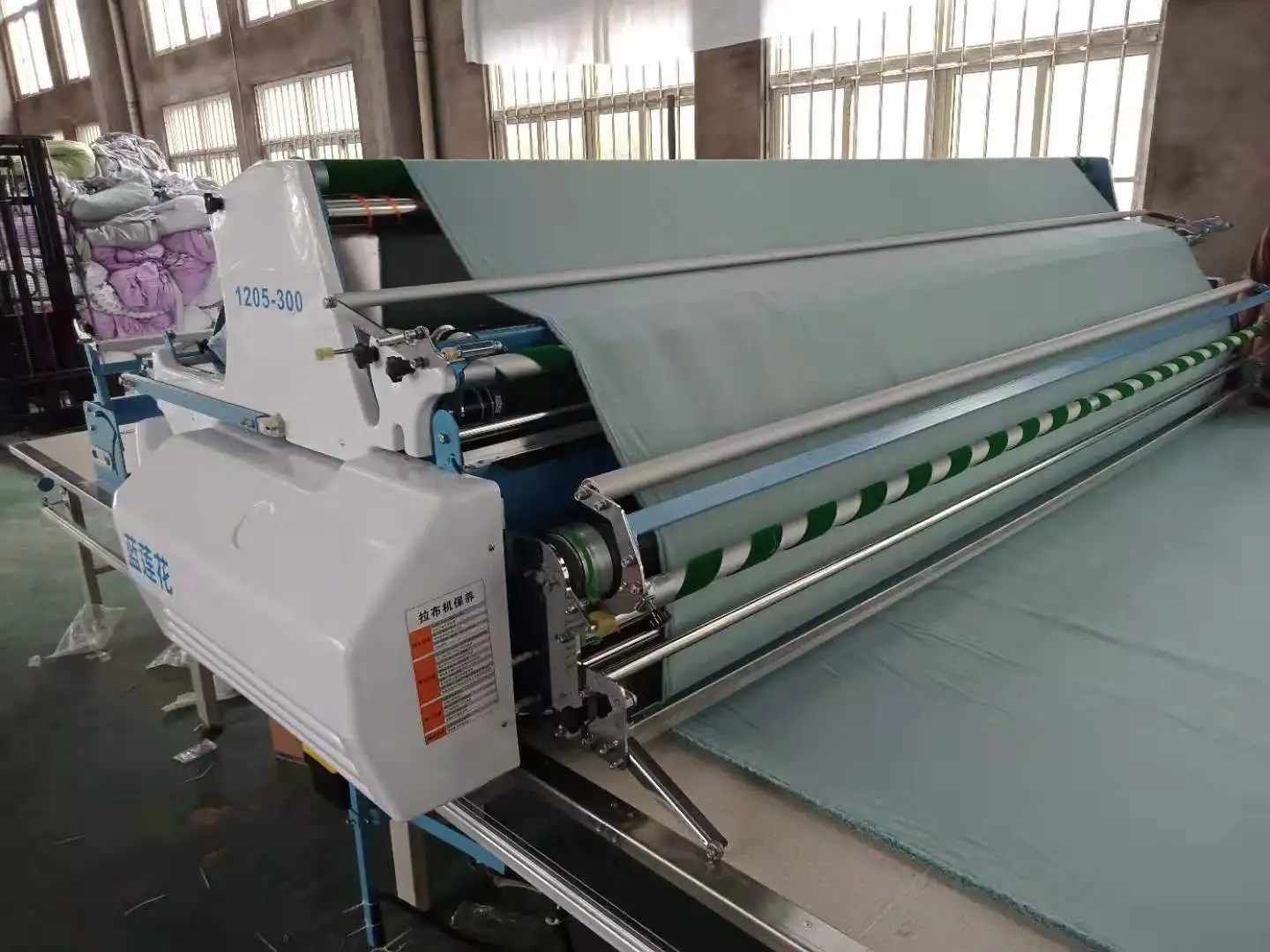 Fully Automatic Industrial Machinery Apparel Fabric Cutting Table ...