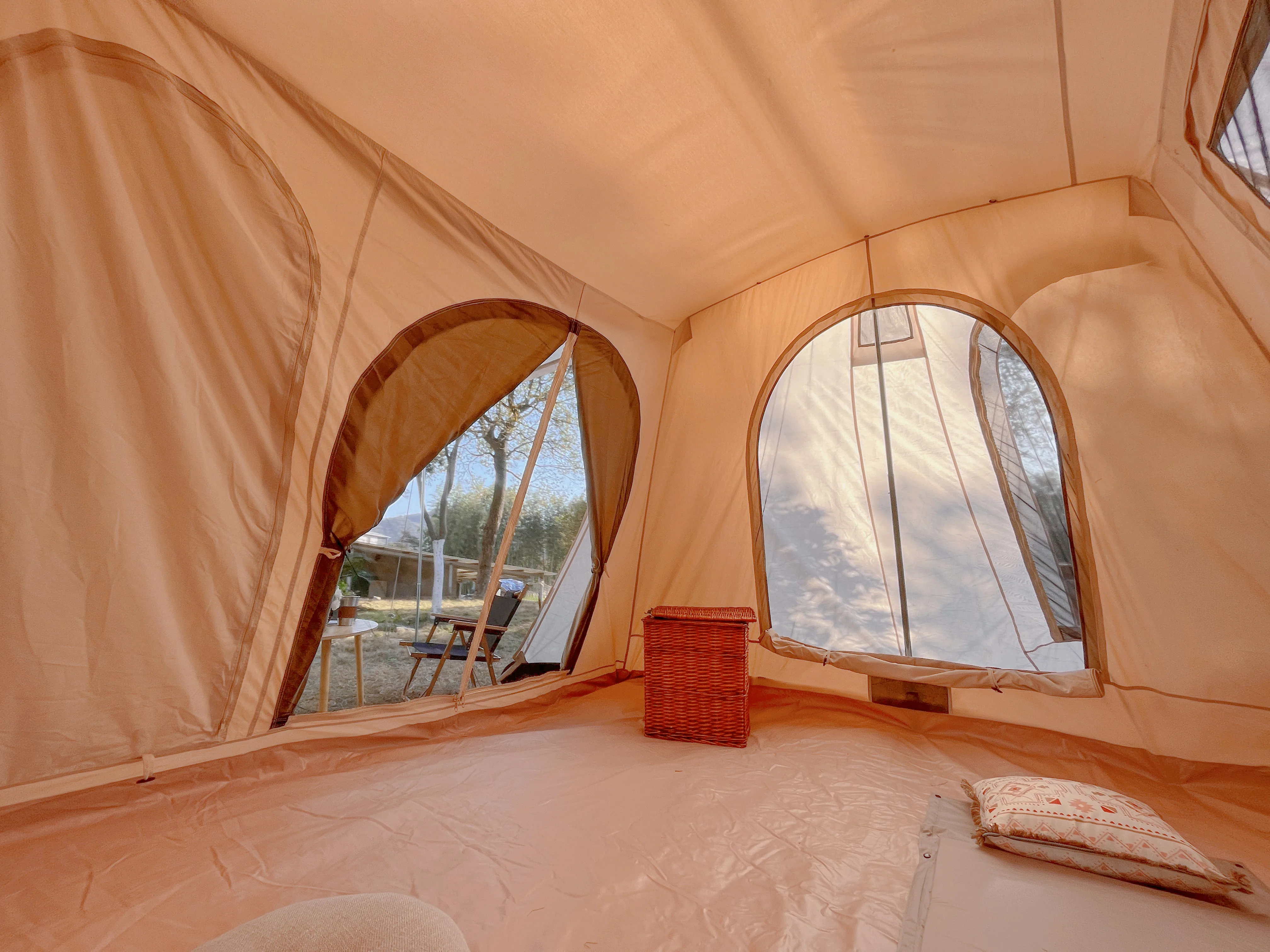 2022 Glamping White Outdoor Big Camping Tent Family Camping Cabin Tent ...