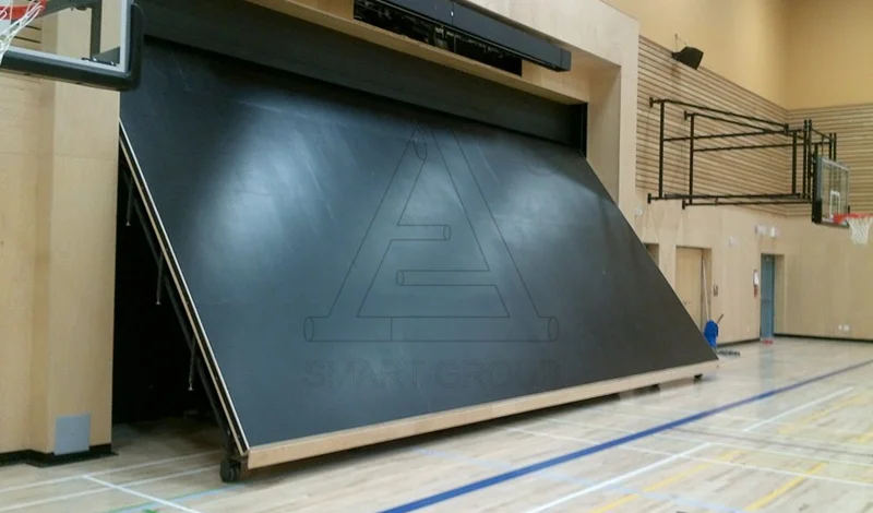 Retractable Stages - Portable and Foldable Solutions