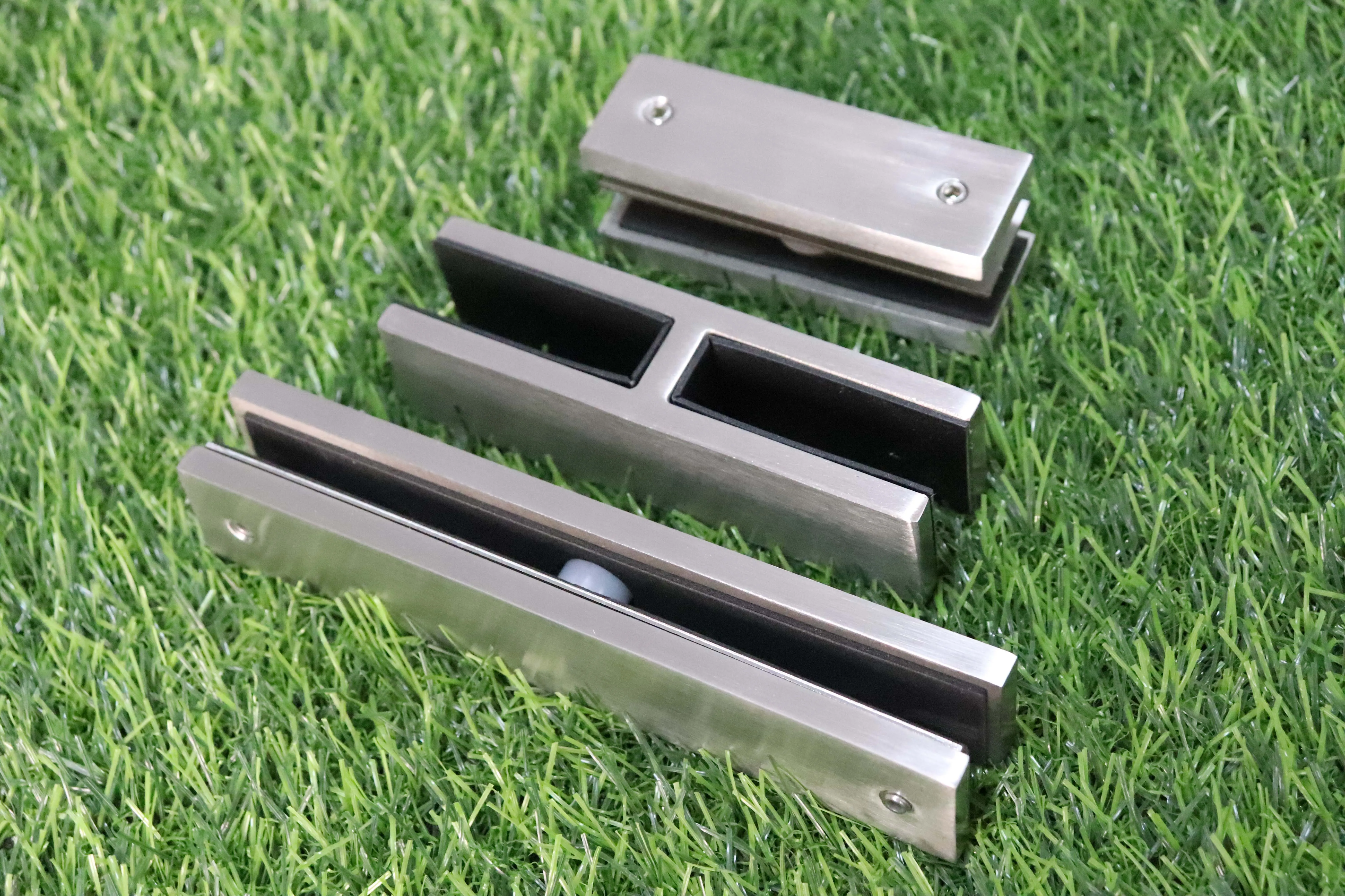 Stainless Steel 180 Degree Swimming Pool Fence Clamps