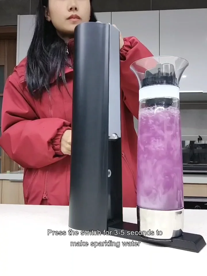 Portable Outdoor Use Plastic Sodamaker Bottom Inflation Co2 Sparkling ...