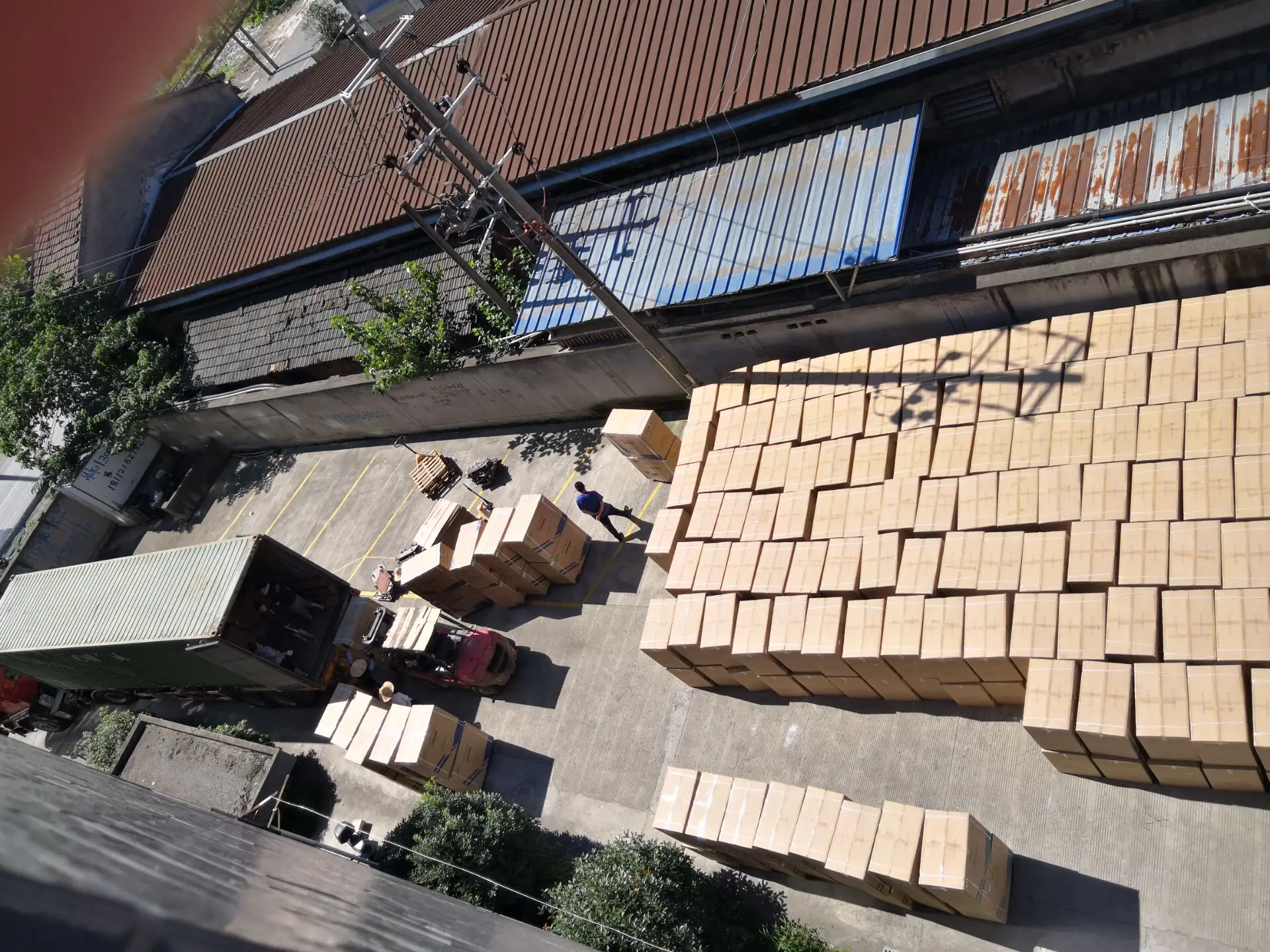 358 Liter Single Temperature Freezer with 12/24V DC Solar Display Glass ...