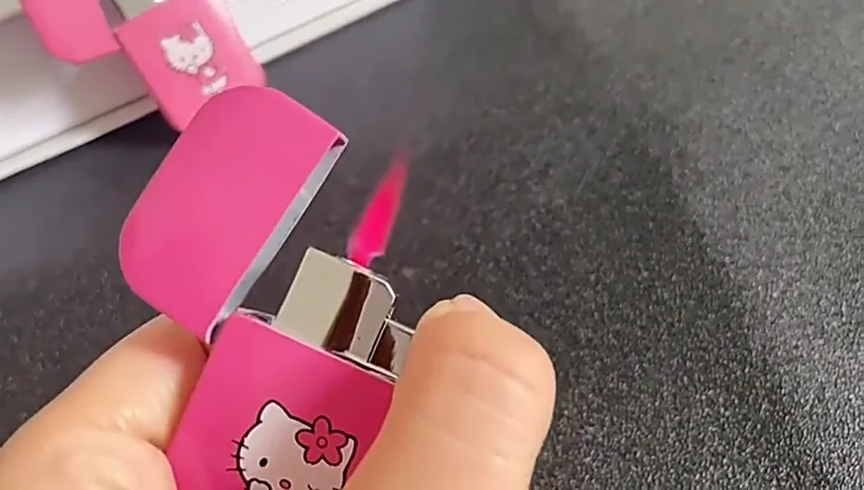Custom Hello Kitty Wholesale Pink Flame Windproof Cute Torch Lighter ...
