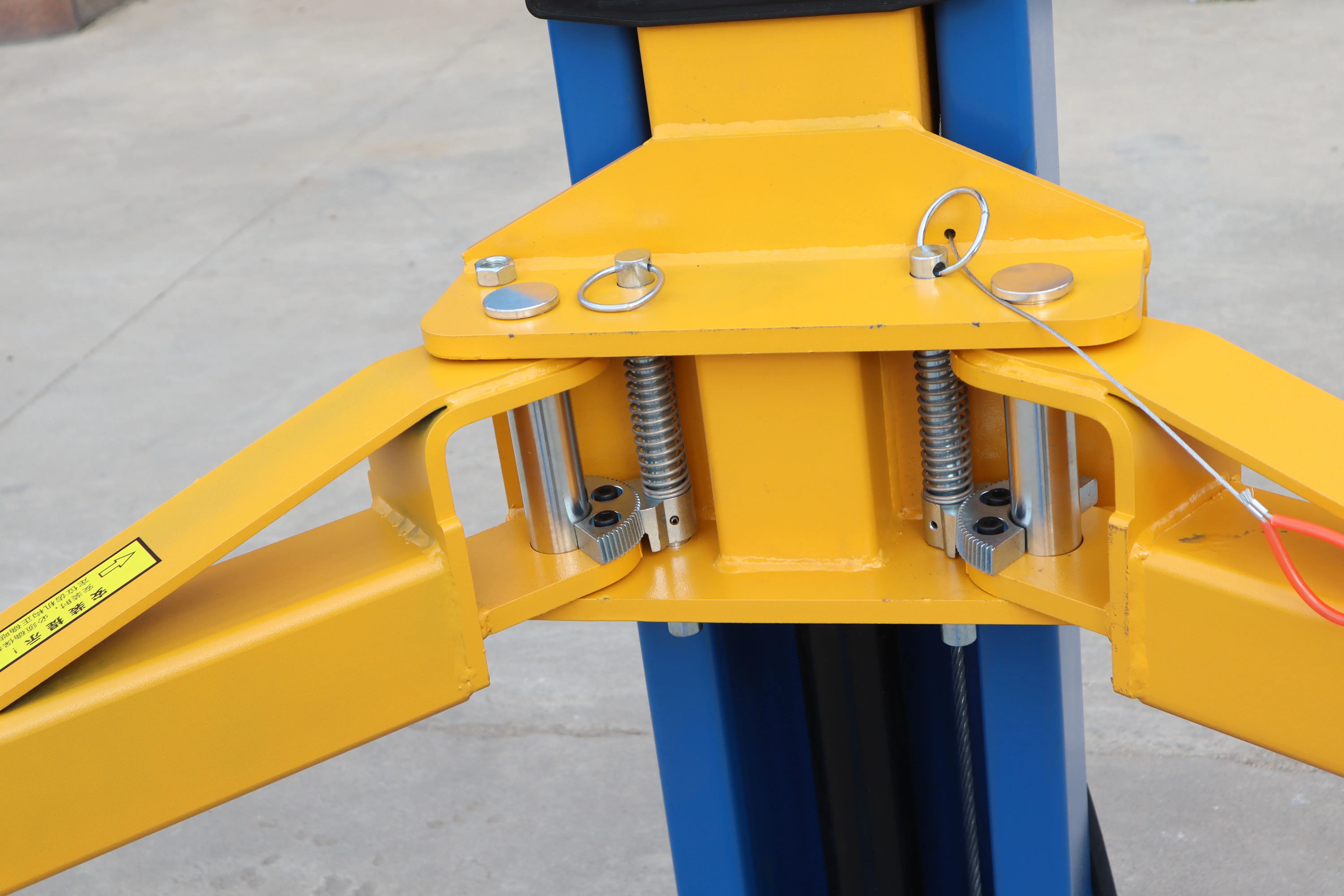 Elevador Para Autos - Cardik Double Column Lift 4000KG