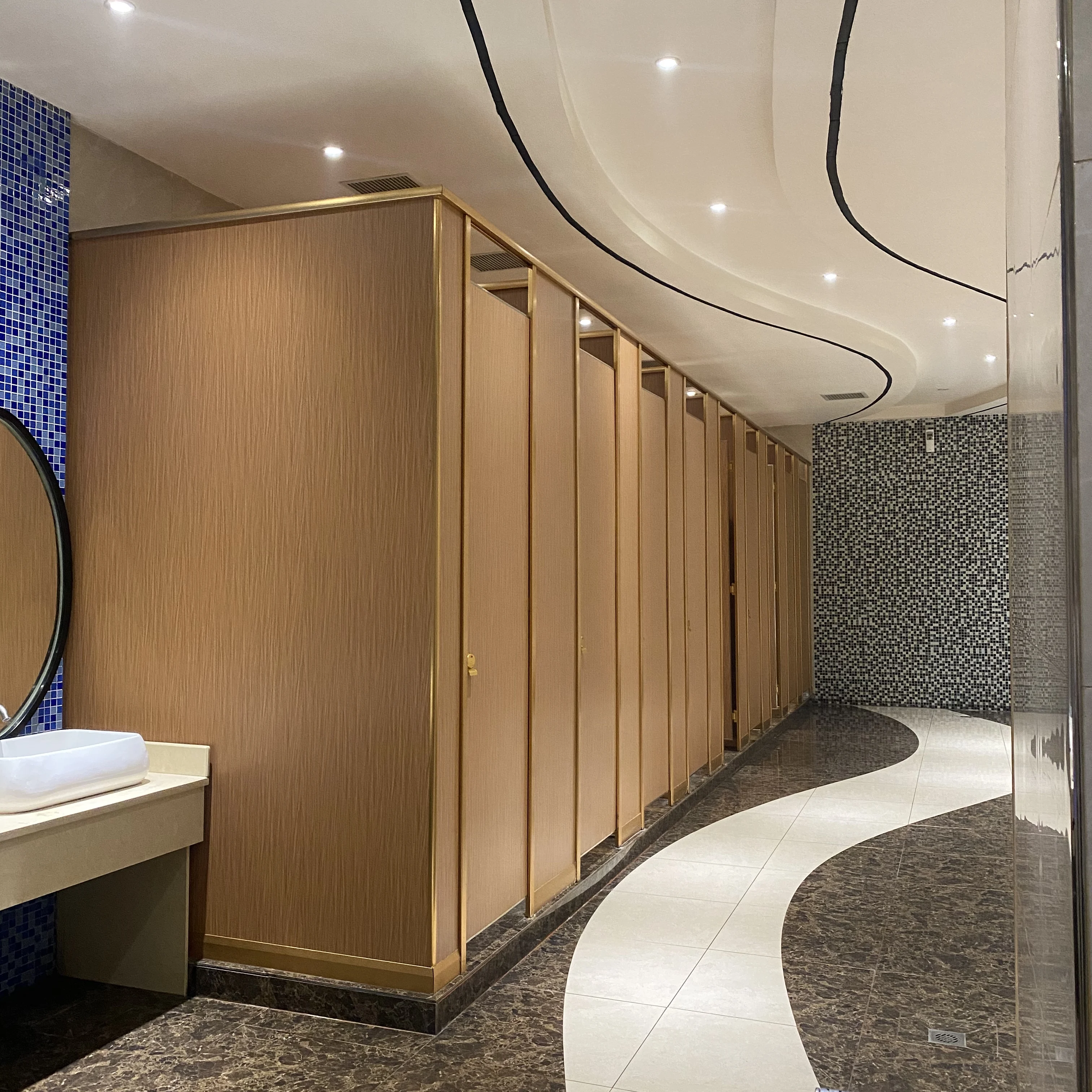 Hpl Phenolic Compact Formica Laminate Board Toilet Partition - Buy ...