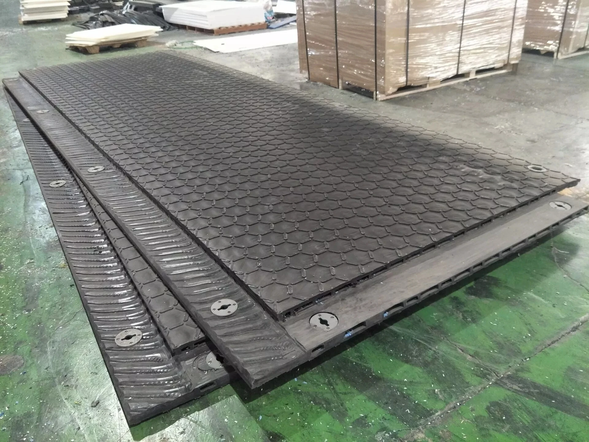 Interlocking Heavy Duty Excavator Ground Mat - Anti-slip