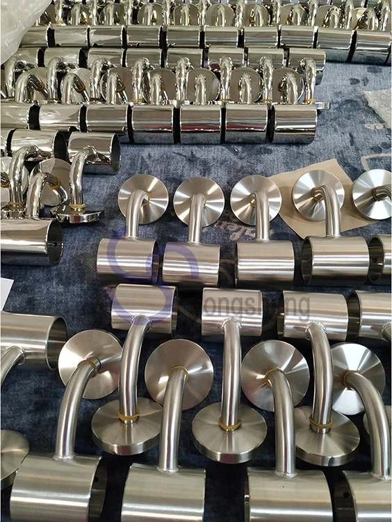 Adjustable Post Saddle Brackets for Stainless Steel Railings