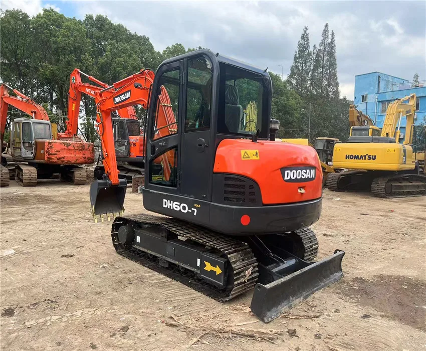 Used 100% Korean Original Doosan Dh60-7 Crawler Excavator Doosan Dx60 ...